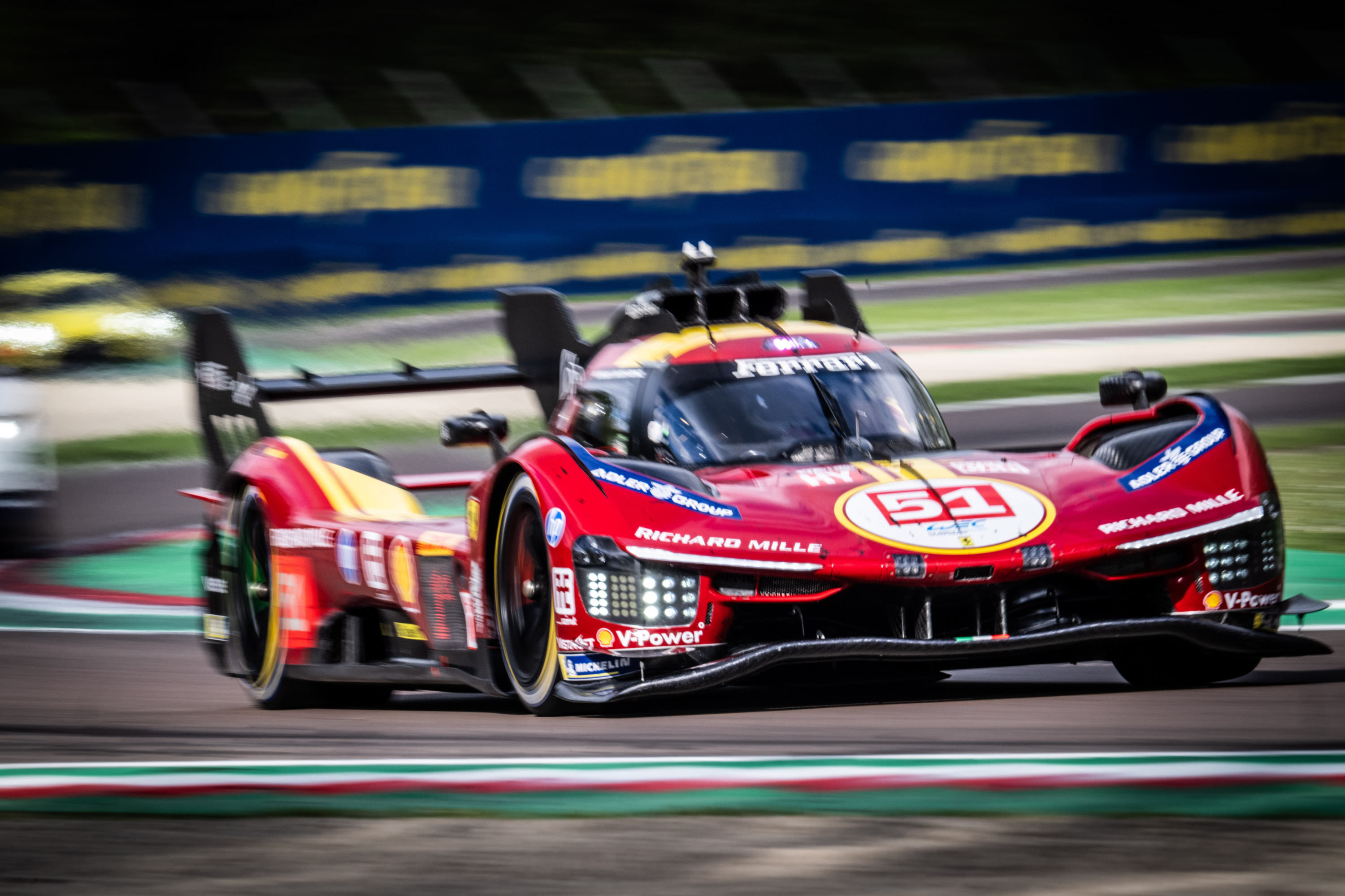 Debacle española y gloria italiana: poles de Ferrari y de Rossi y ...