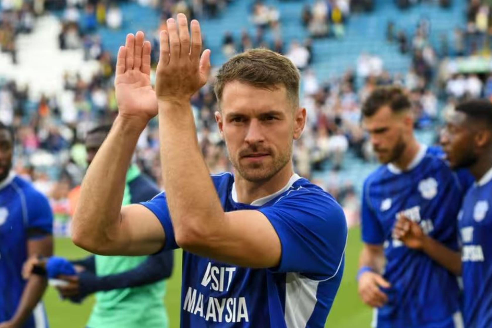 Aaron Ramsey pasa de jugador a entrenador... para salvar al Cardiff