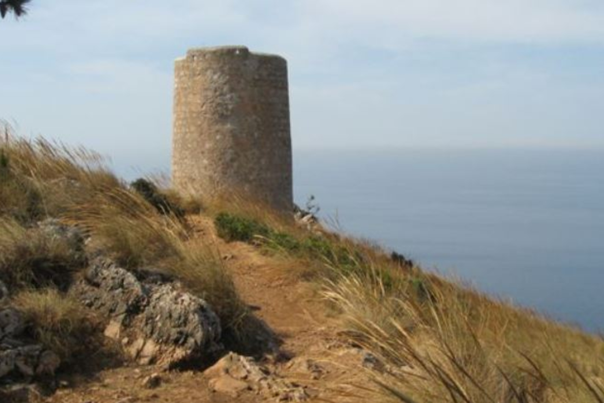 La misteriosa torre de Granada que presenta un estado de conservación ...