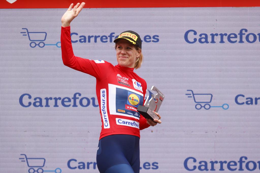 El Lidl-Trek gana la crono inaugural en Barcelona y Ellen van Dijk es ...