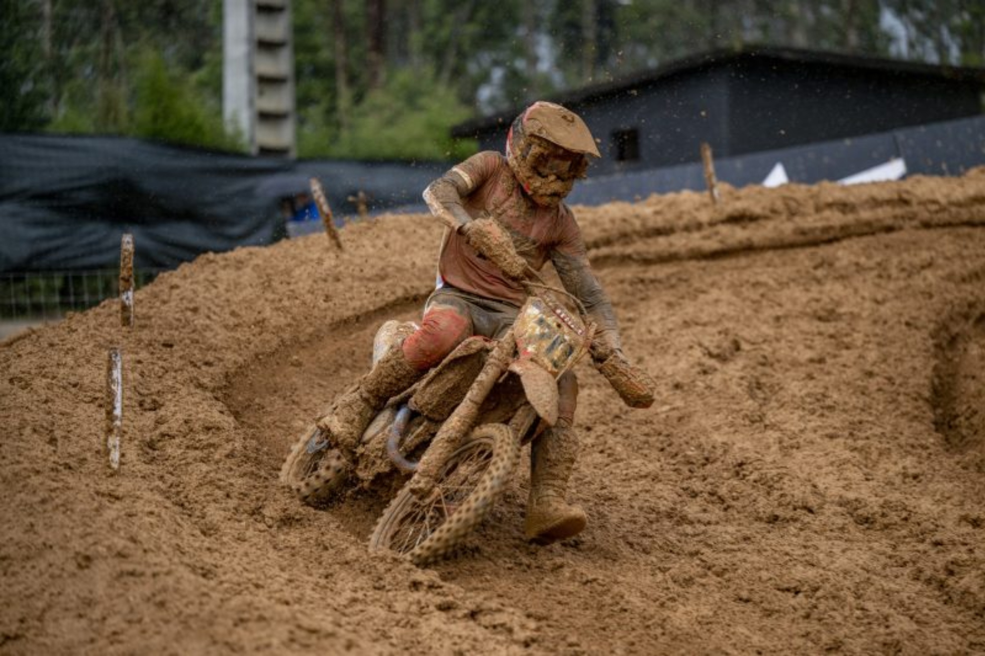Rubén Fernández vuelve al podio en un MXGP de Portugal dominado por ...
