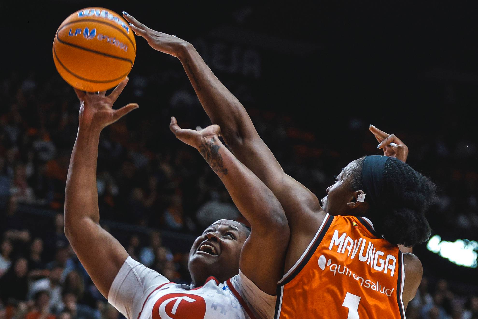 El Valencia Basket da el primer zarpazo en la final de la Liga Femenina