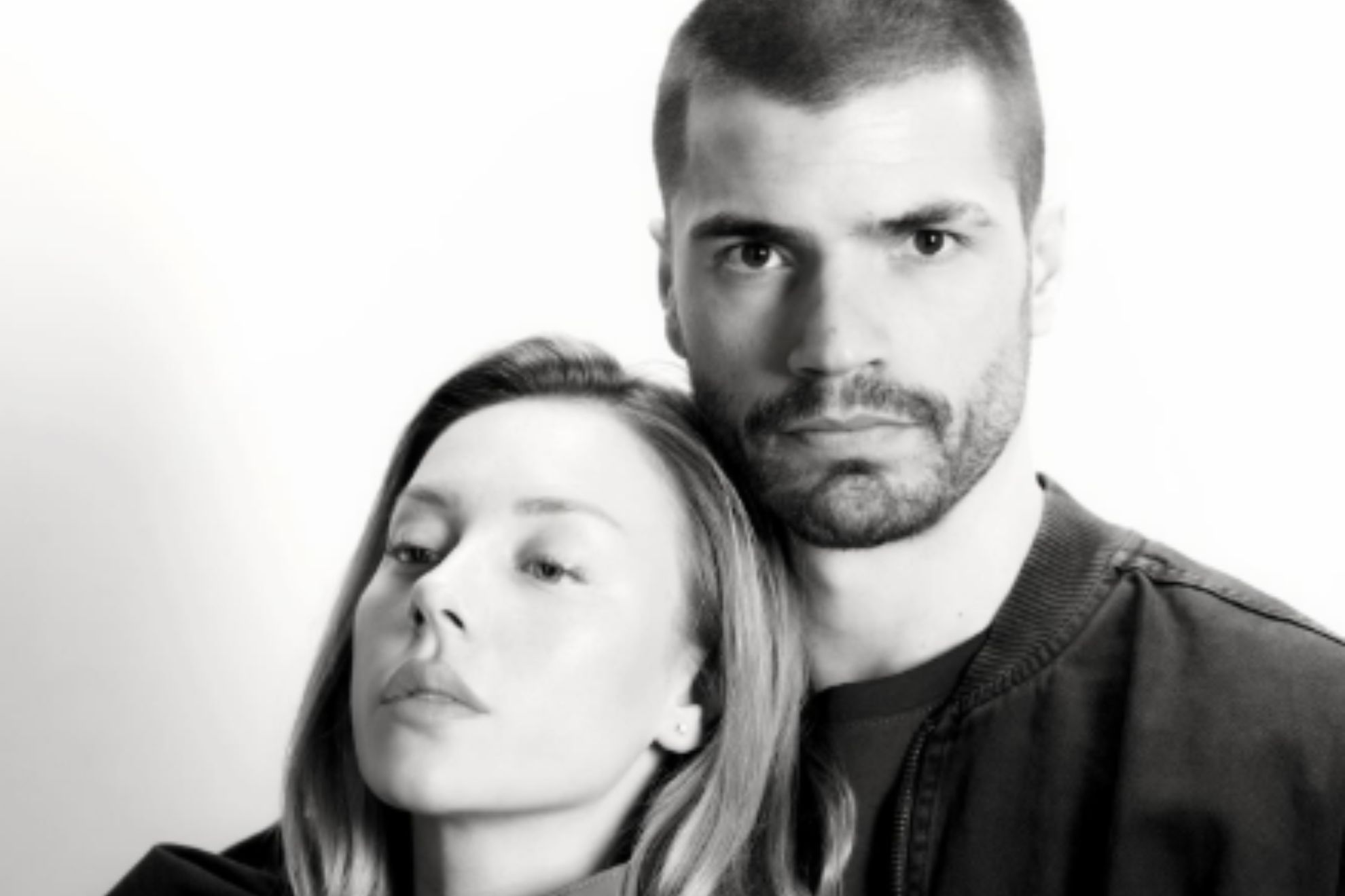 Así es el nuevo novio de Ester Expósito, el actor francés Hugo Diego