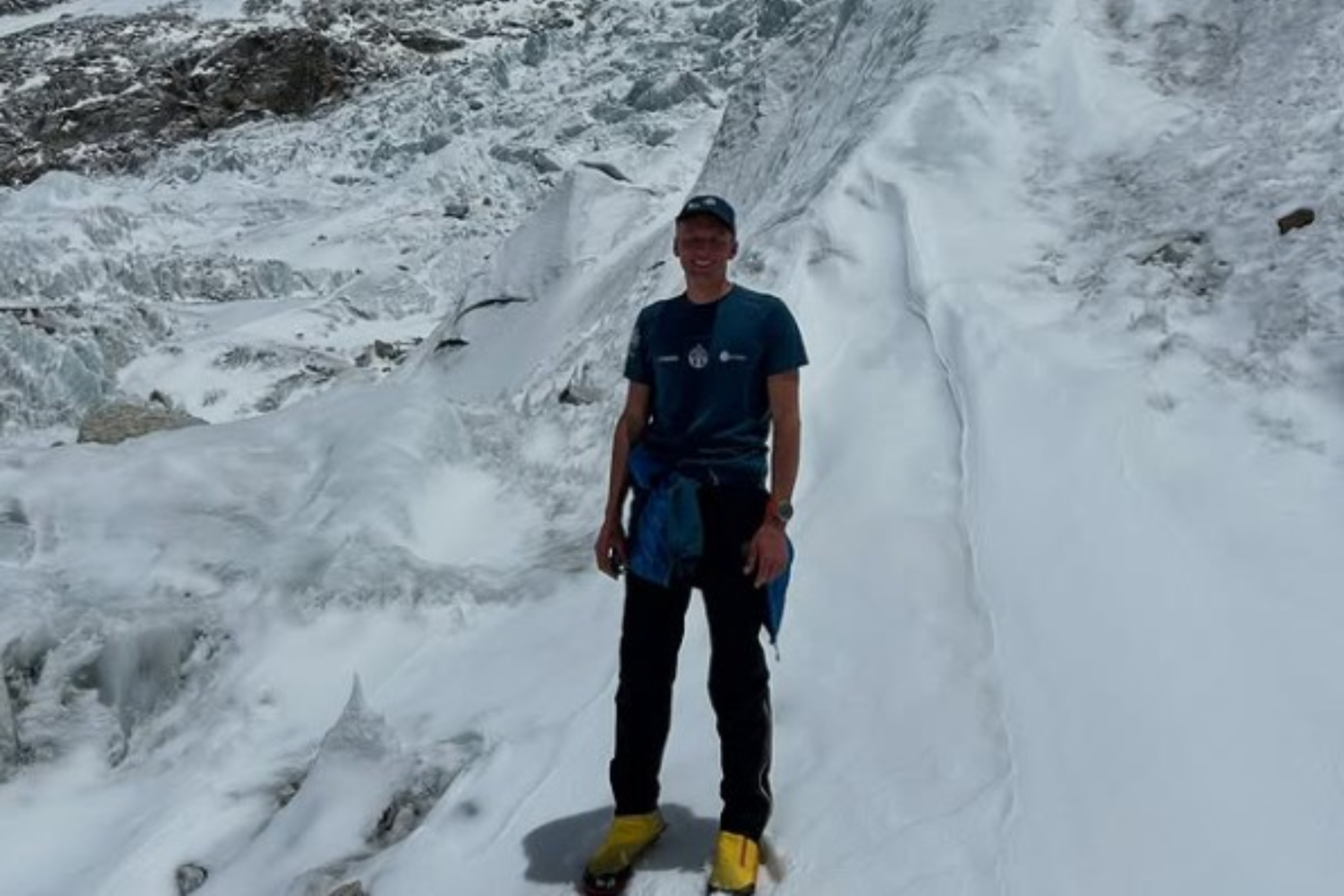 El récord de Kilian Jornet en el Everest sigue en pie: el mal tiempo ...