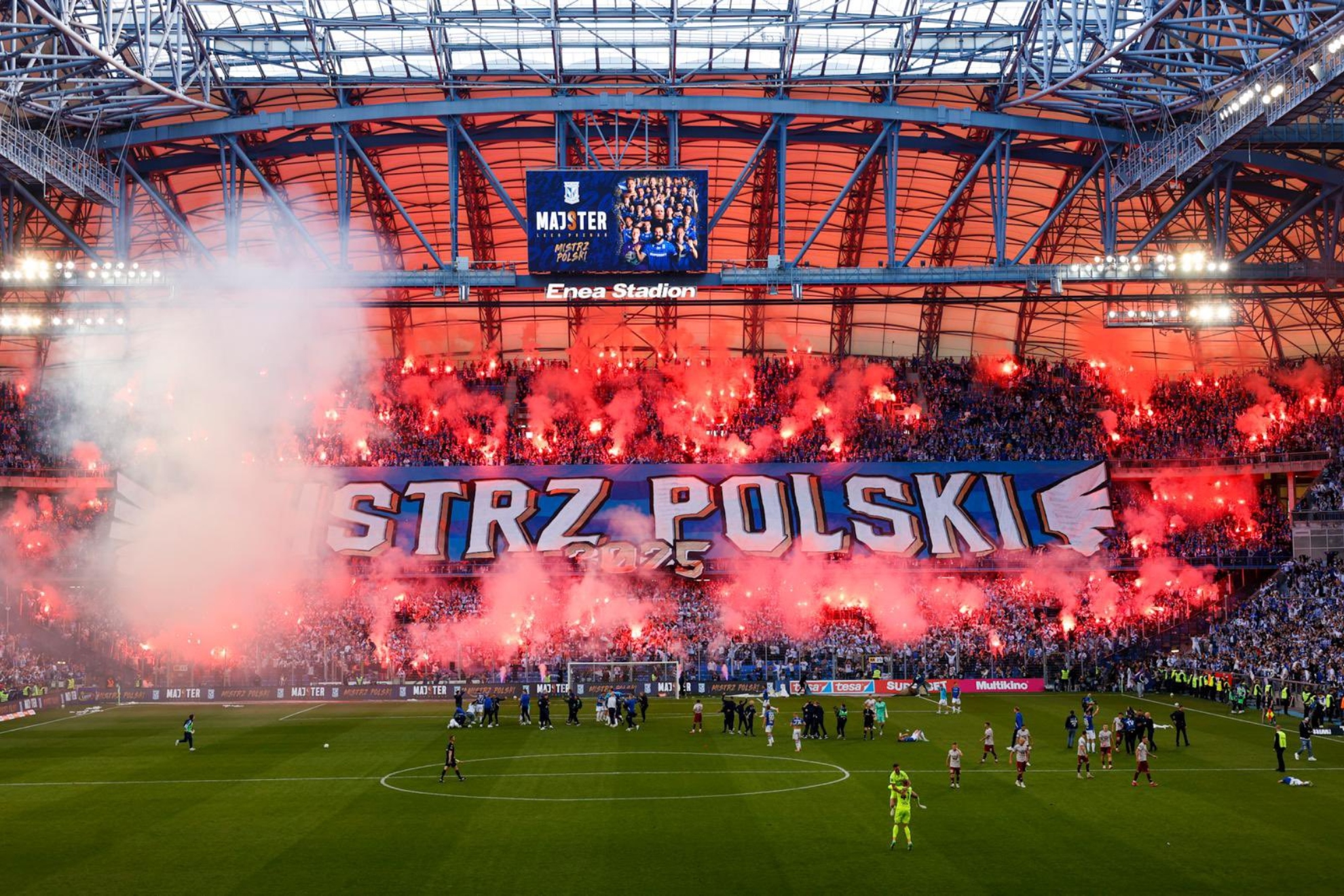 El Lech Poznan de Mario González gana la Liga en Polonia