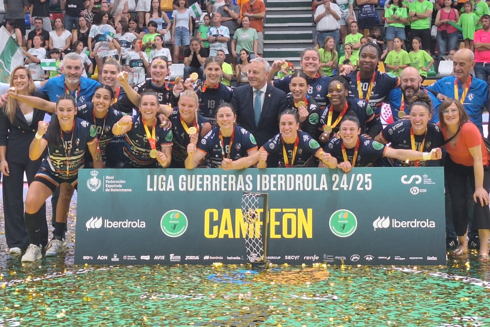 El Bera Bera sentencia la Liga Guerreras en Elche y firma el triplete