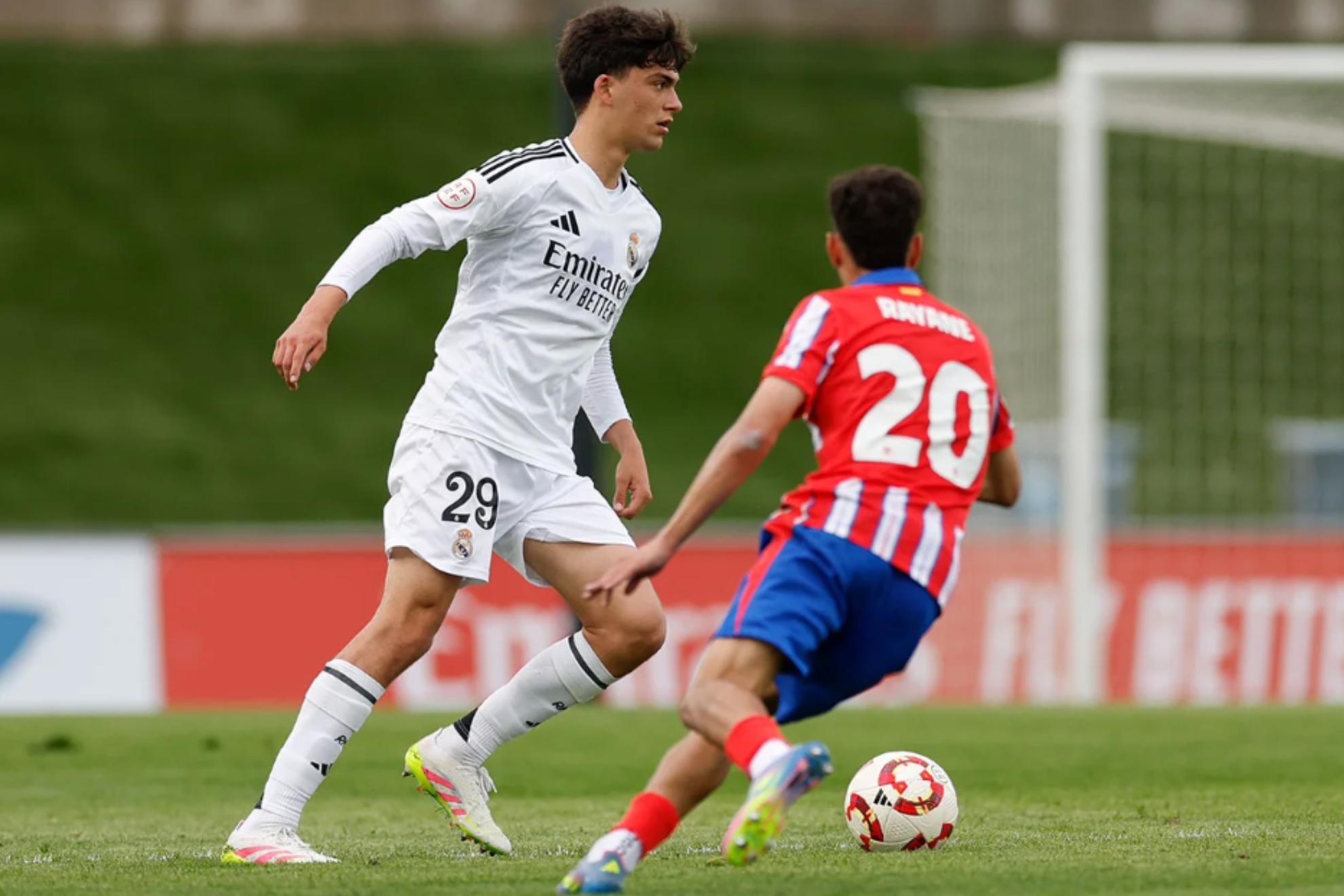 El Madrid cierra la renovación de Mario Rivas