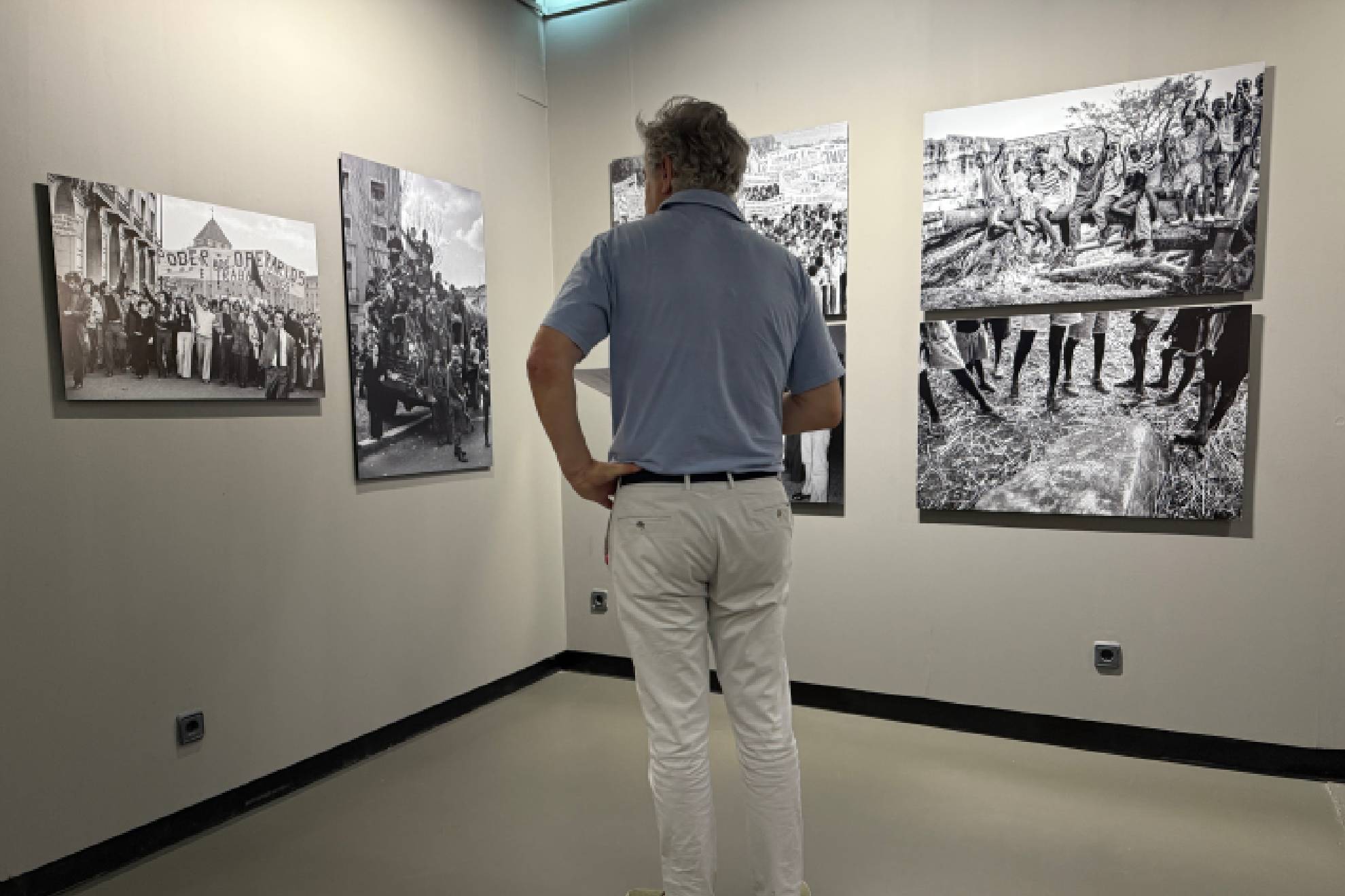 La Revolución de los Claveles en Portugal vista por Rui Ochoa