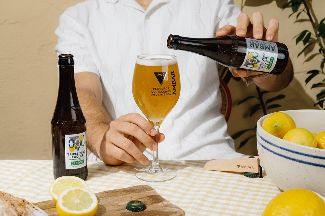 Ambar Triple Zero Radler: una cerveza 0’0 alcohol y 0 azúcar con zumo ...