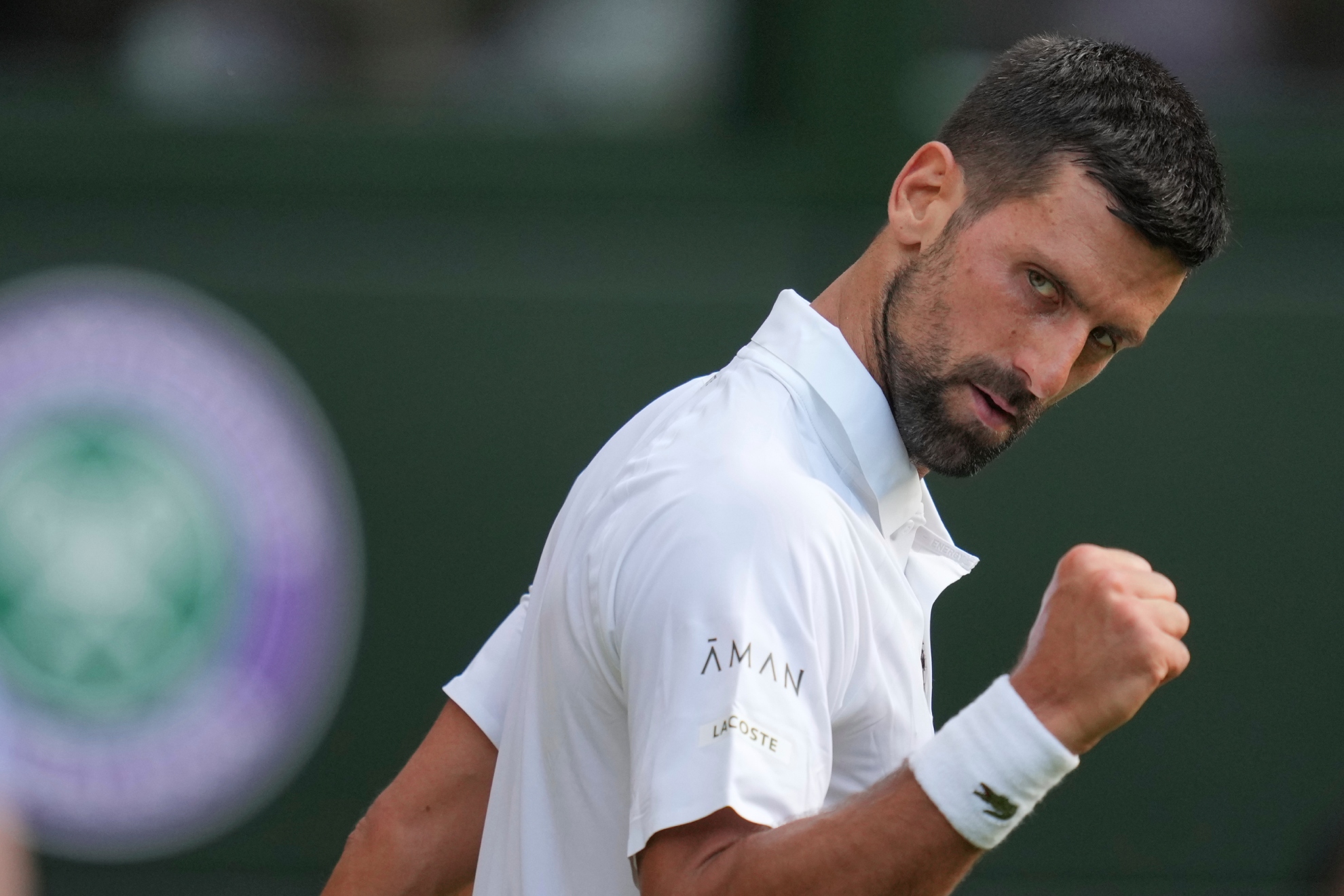 Djokovic tira de experiencia y evita el susto ante Muller