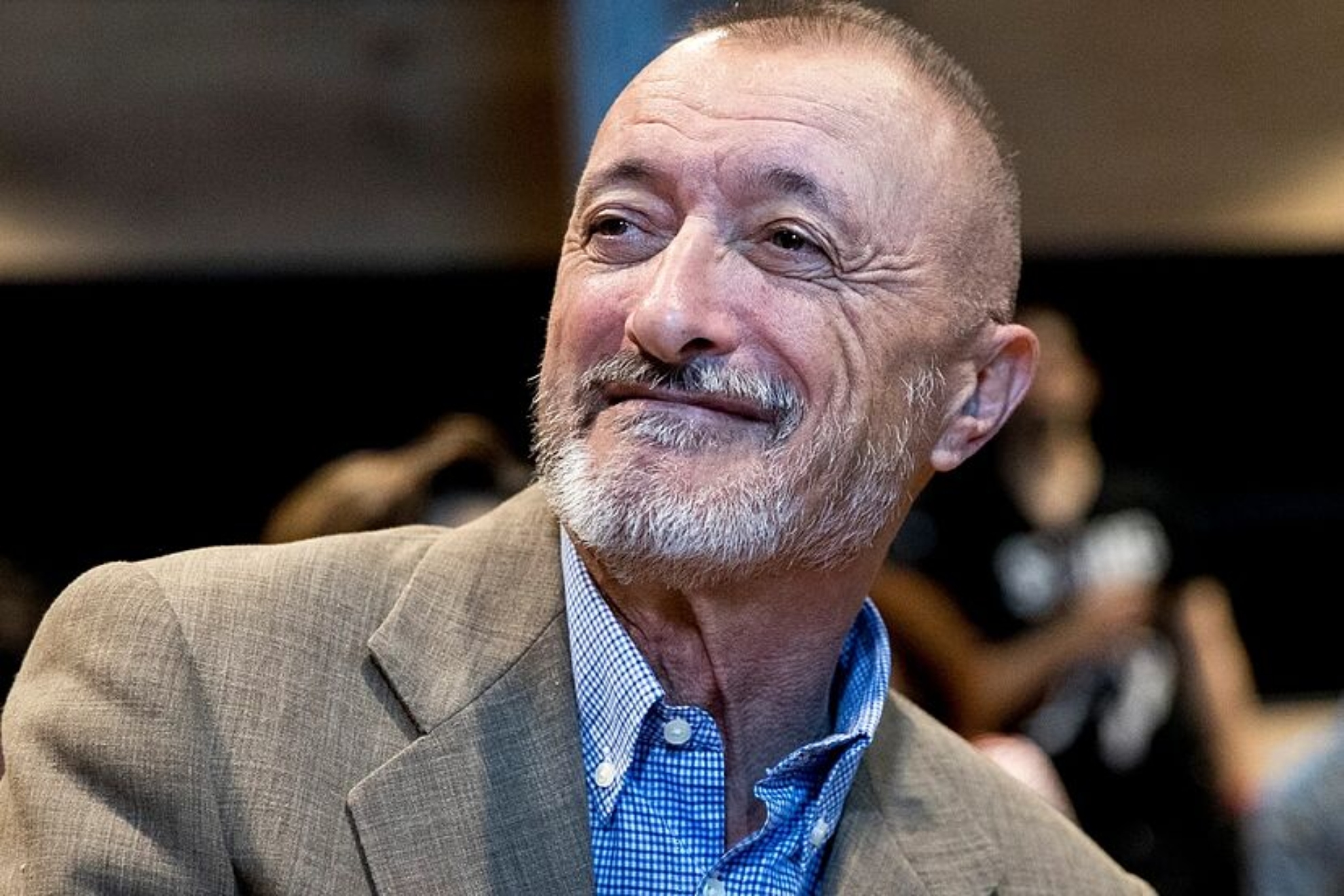 Arturo Pérez Reverte: "Muy pocos están dispuestos a escuchar ideas ...
