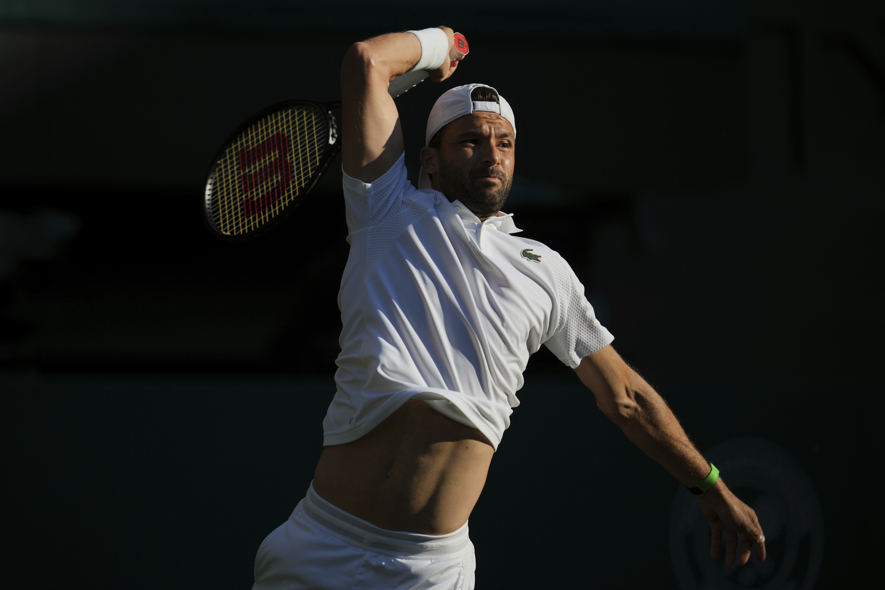 Una lesión 'rompe' a un excelso Dimitrov y entrega el pase de Sinner