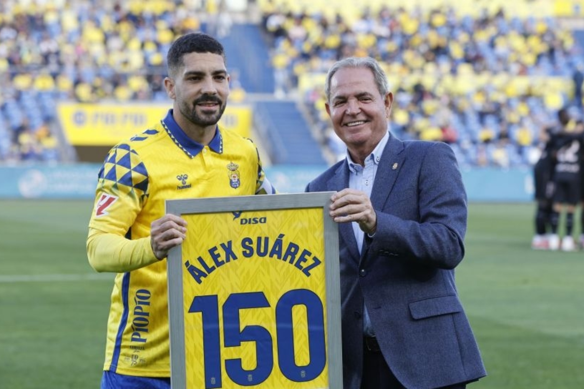 Álex Suárez renueva hasta 2028 con una UD que se enfrentará al Tenerife ...