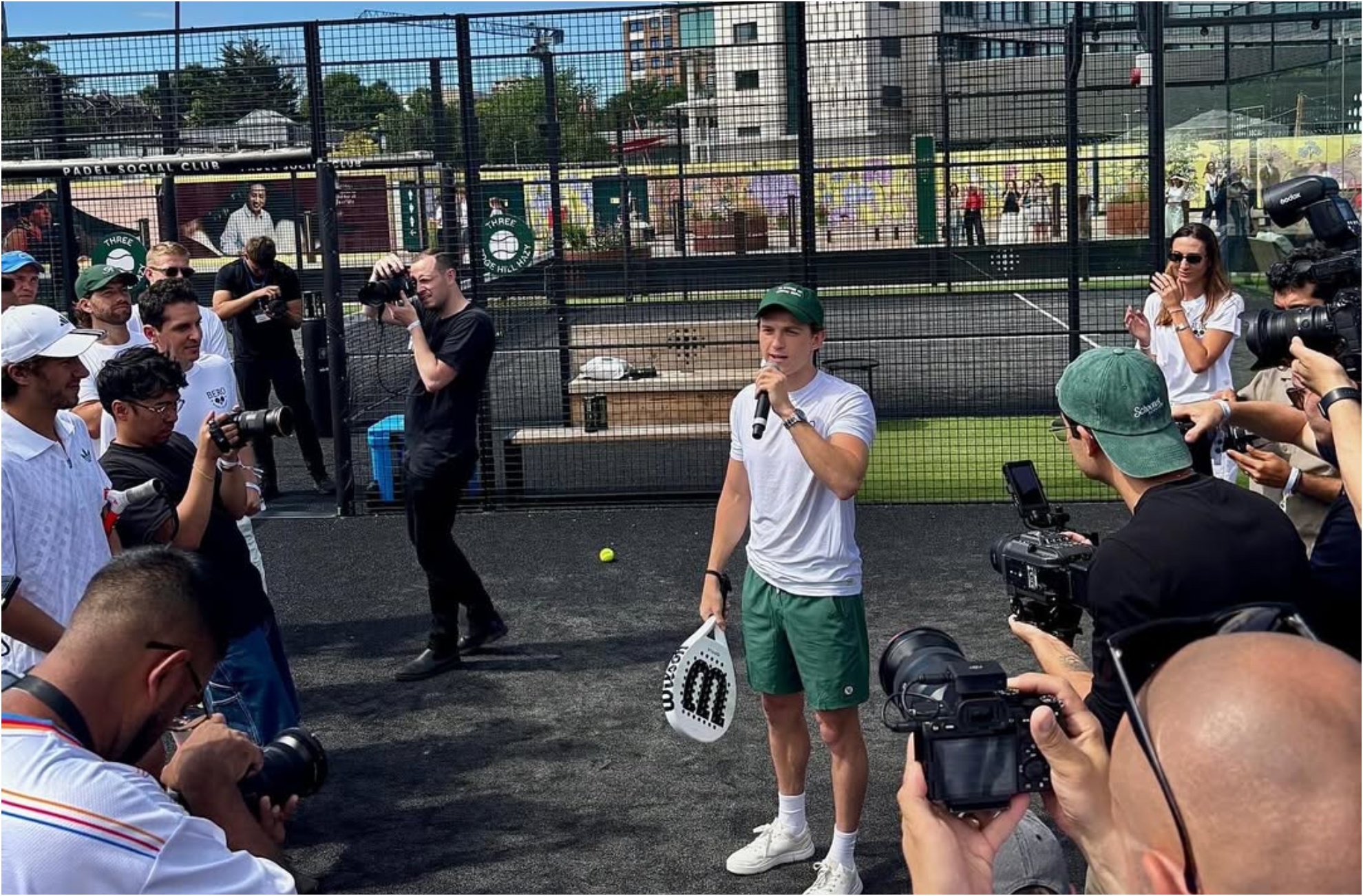 Tom Holland lleva su pasión por el pádel a Londres: Spiderman se reunió ...