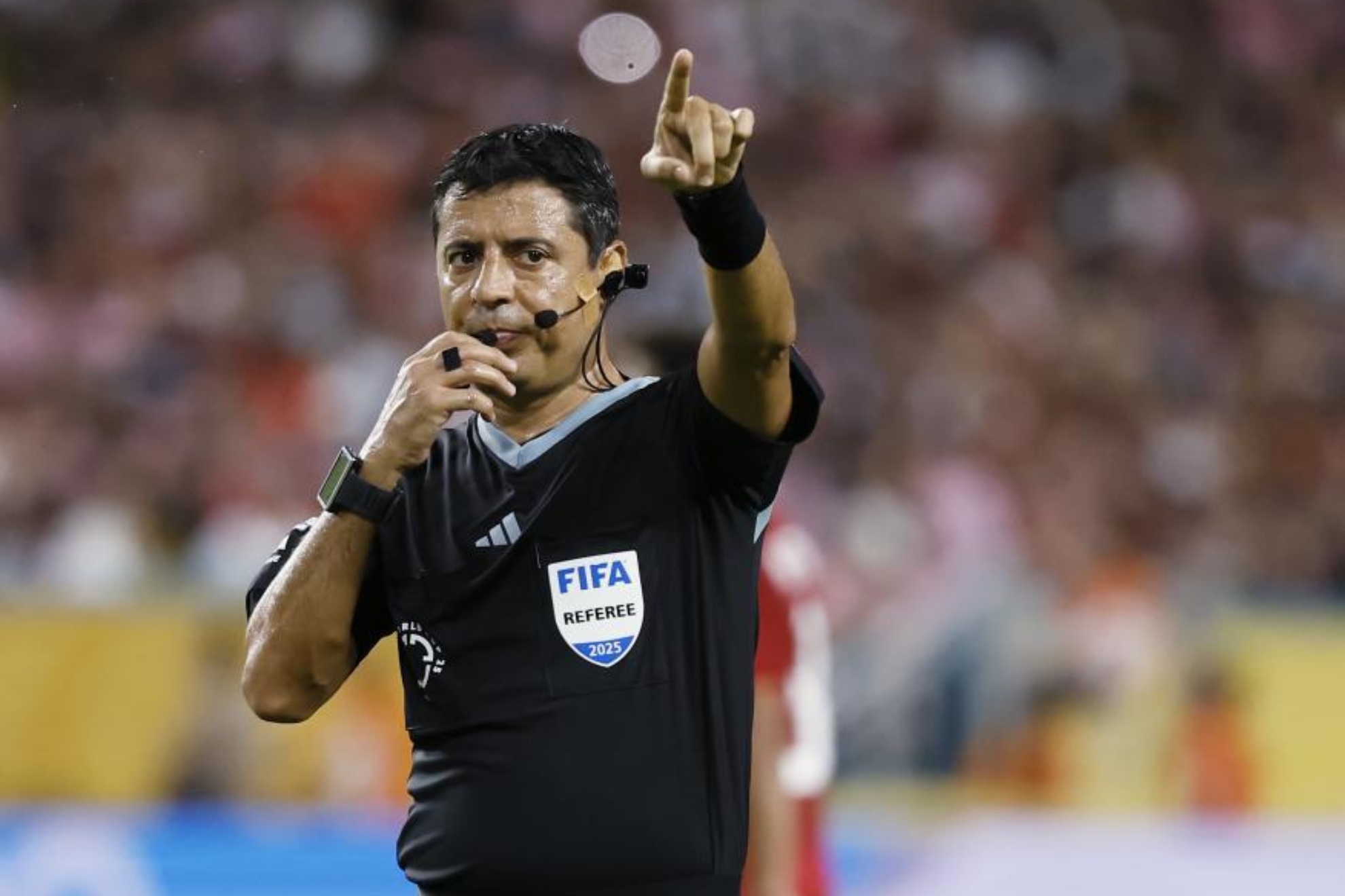 El australiano Faghani arbitrará la final entre el PSG y el Chelsea