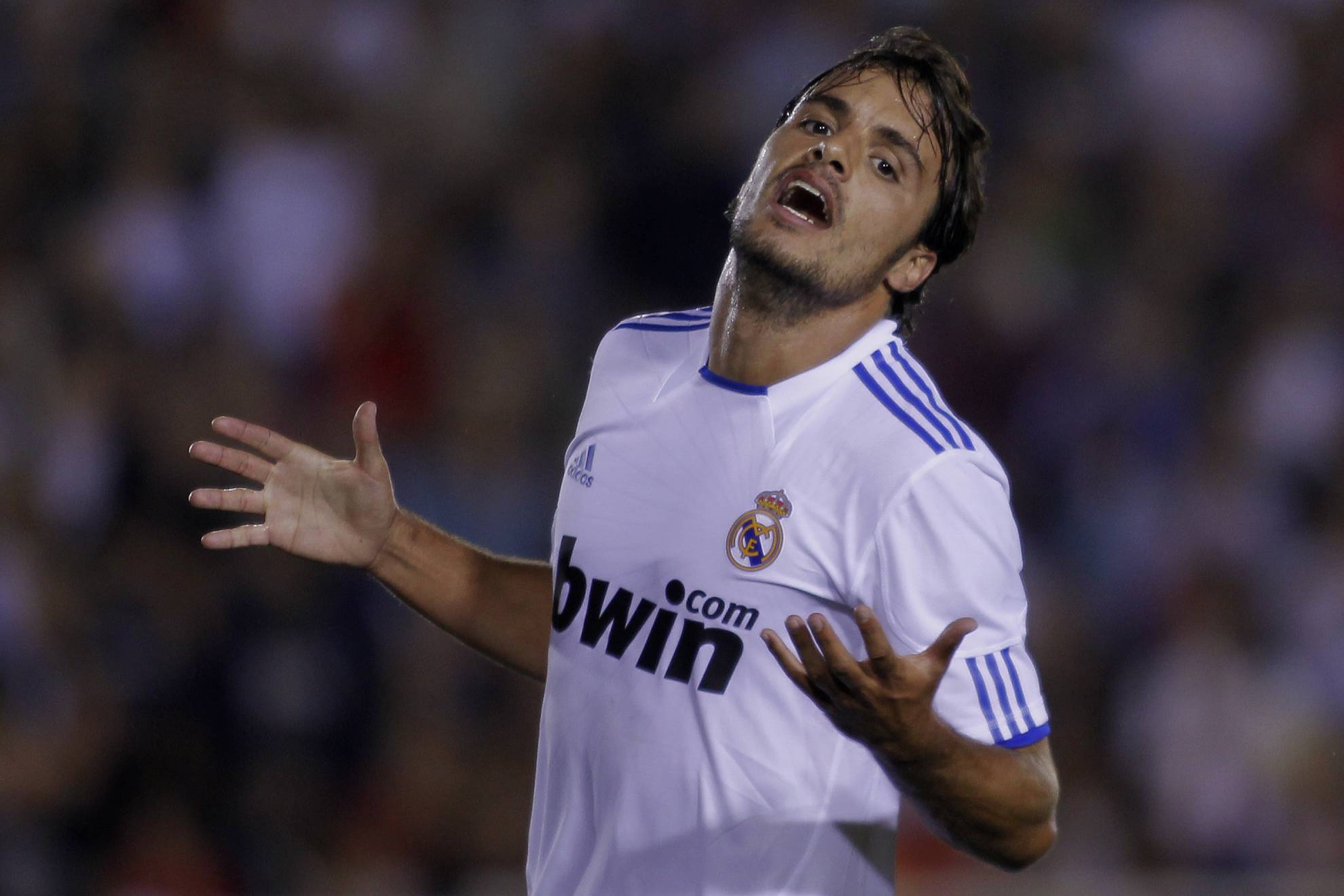Pedro León: "Sí, dono el salario de este año a la cantera del Real Murcia"