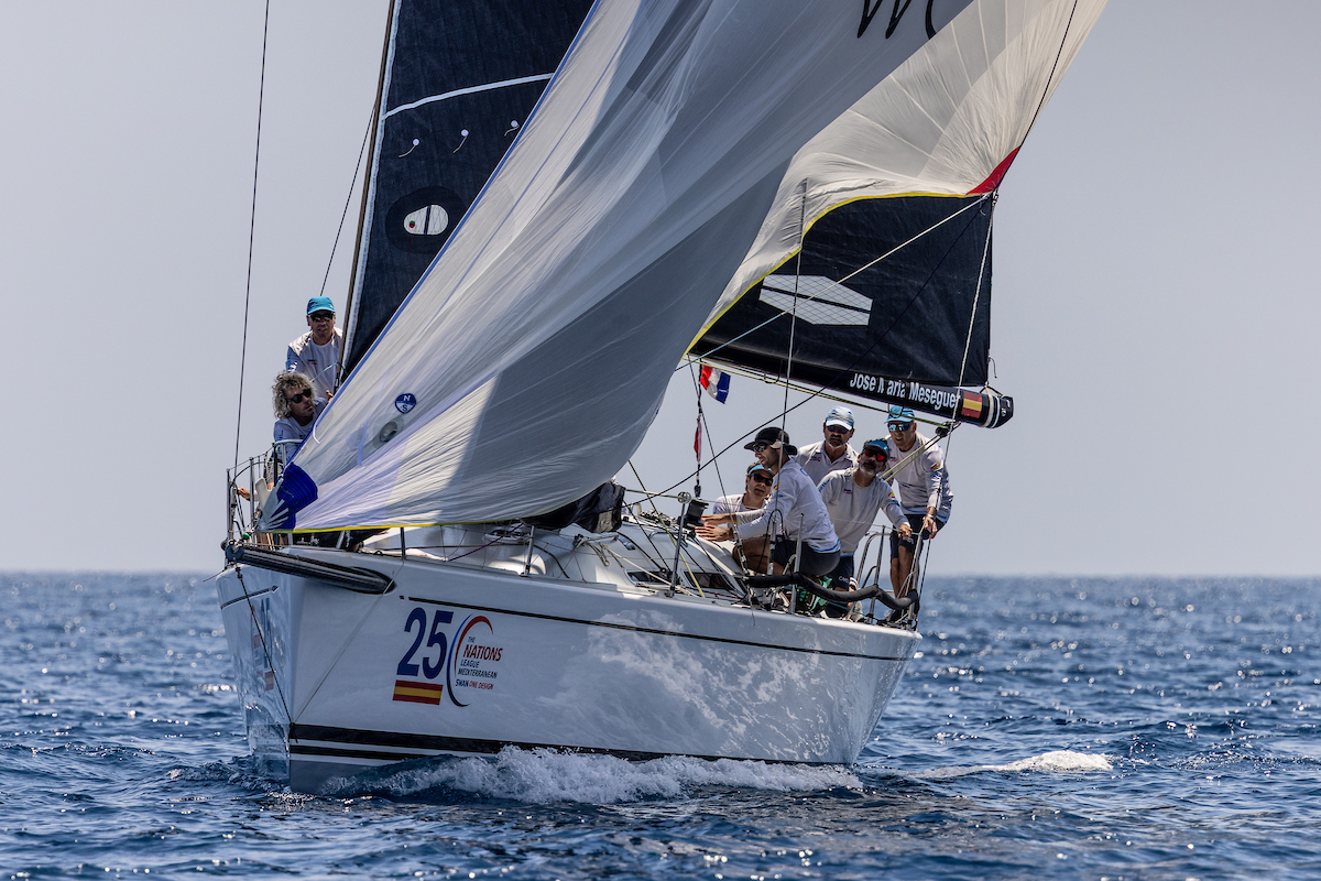 Los favoritos marcan el camino en el estreno del 29ª TabarcaVela ...