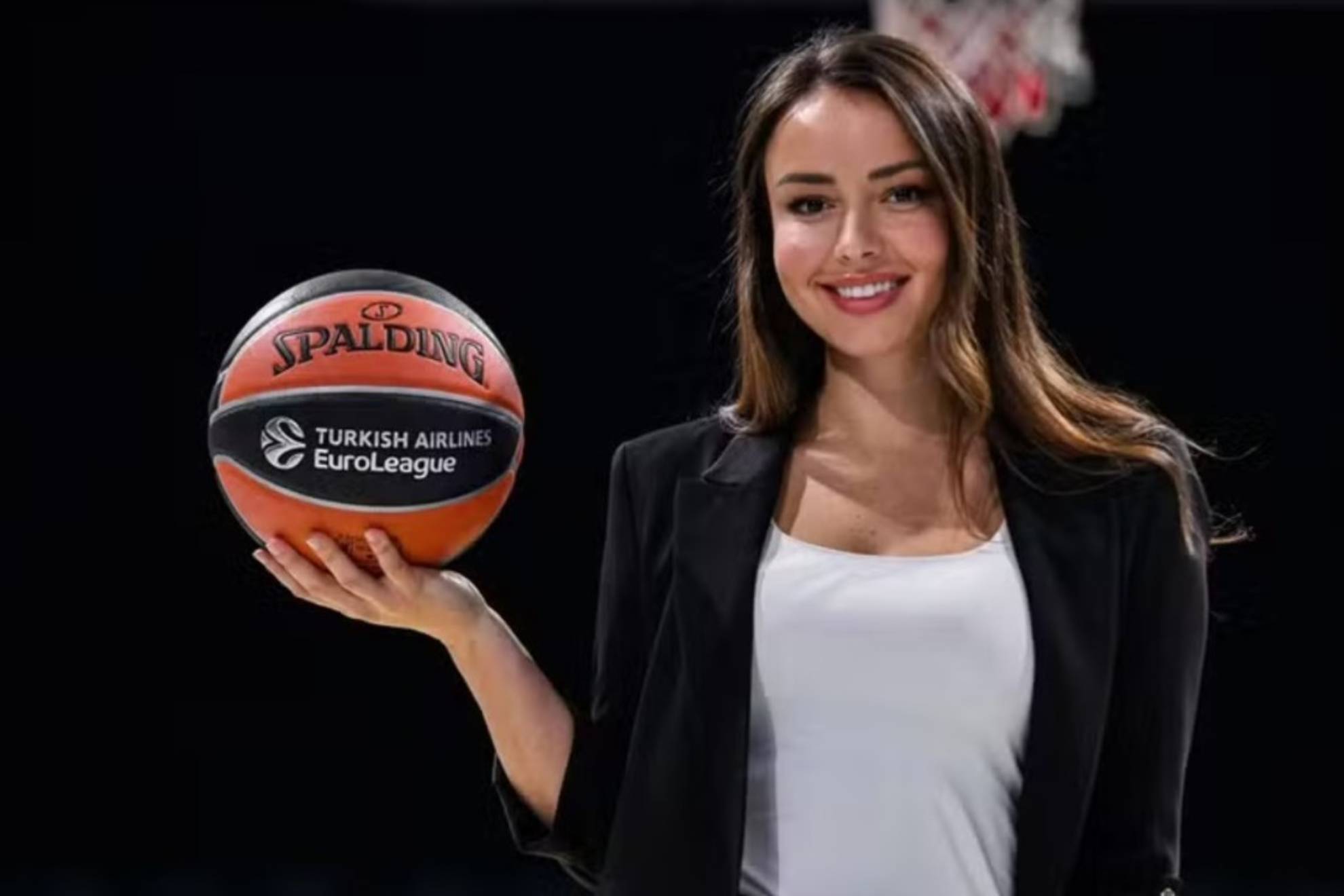 Una mujer dirigirá por primera vez en Brasil un equipo de baloncesto ...