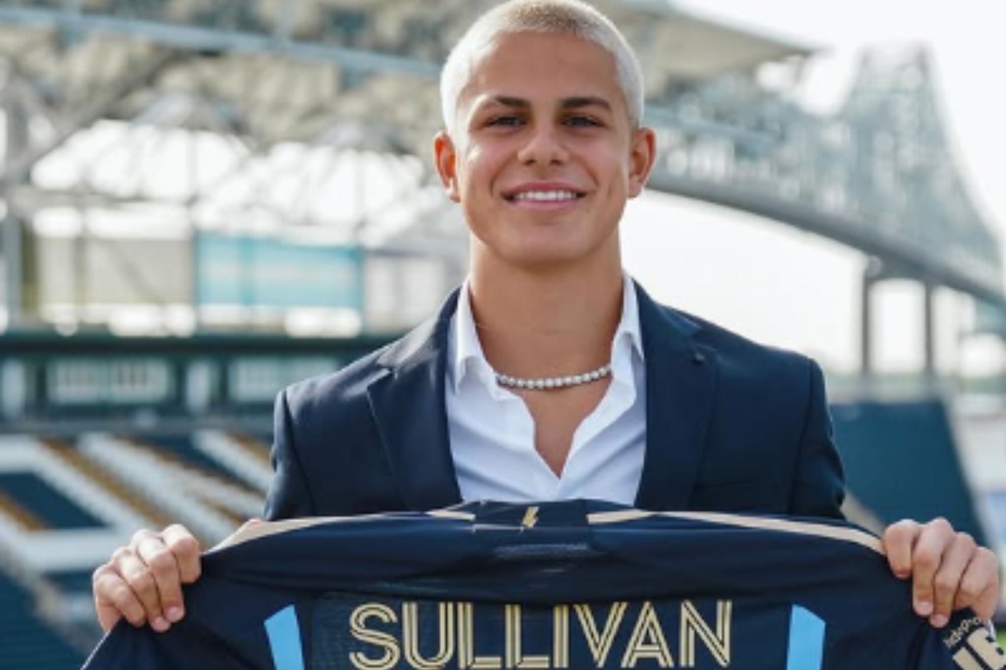 Así se las gasta Cavan Sullivan, la 'joya' de 15 años del Manchester ...