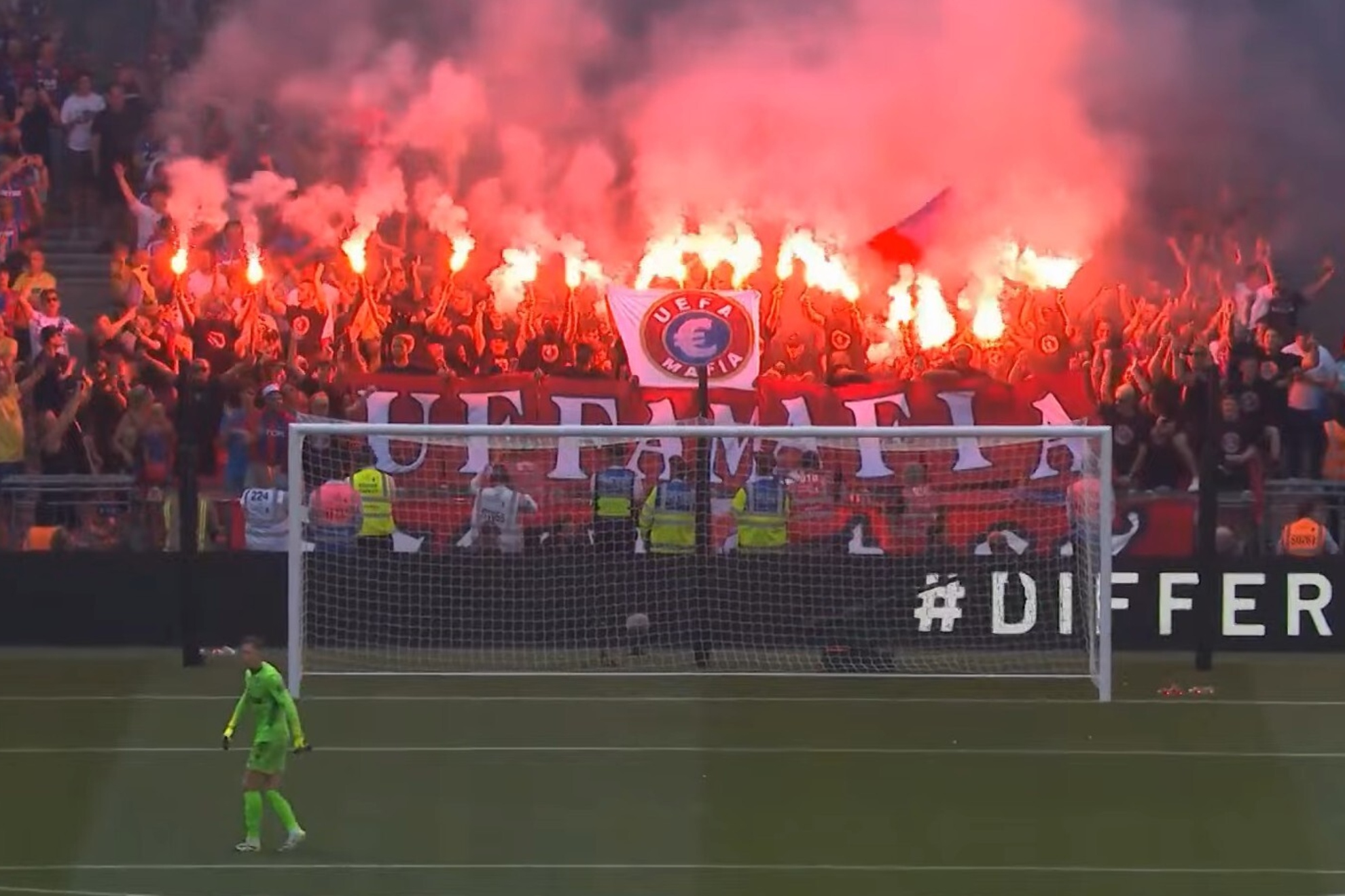 El Crystal Palace, relegado a la Conference; el Notthingam jugará la ...