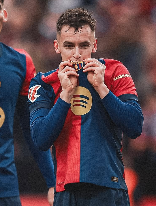 Calderón responde a Marc Casadó tras aplaudir su despido por cagarse "en los muertos de los ...