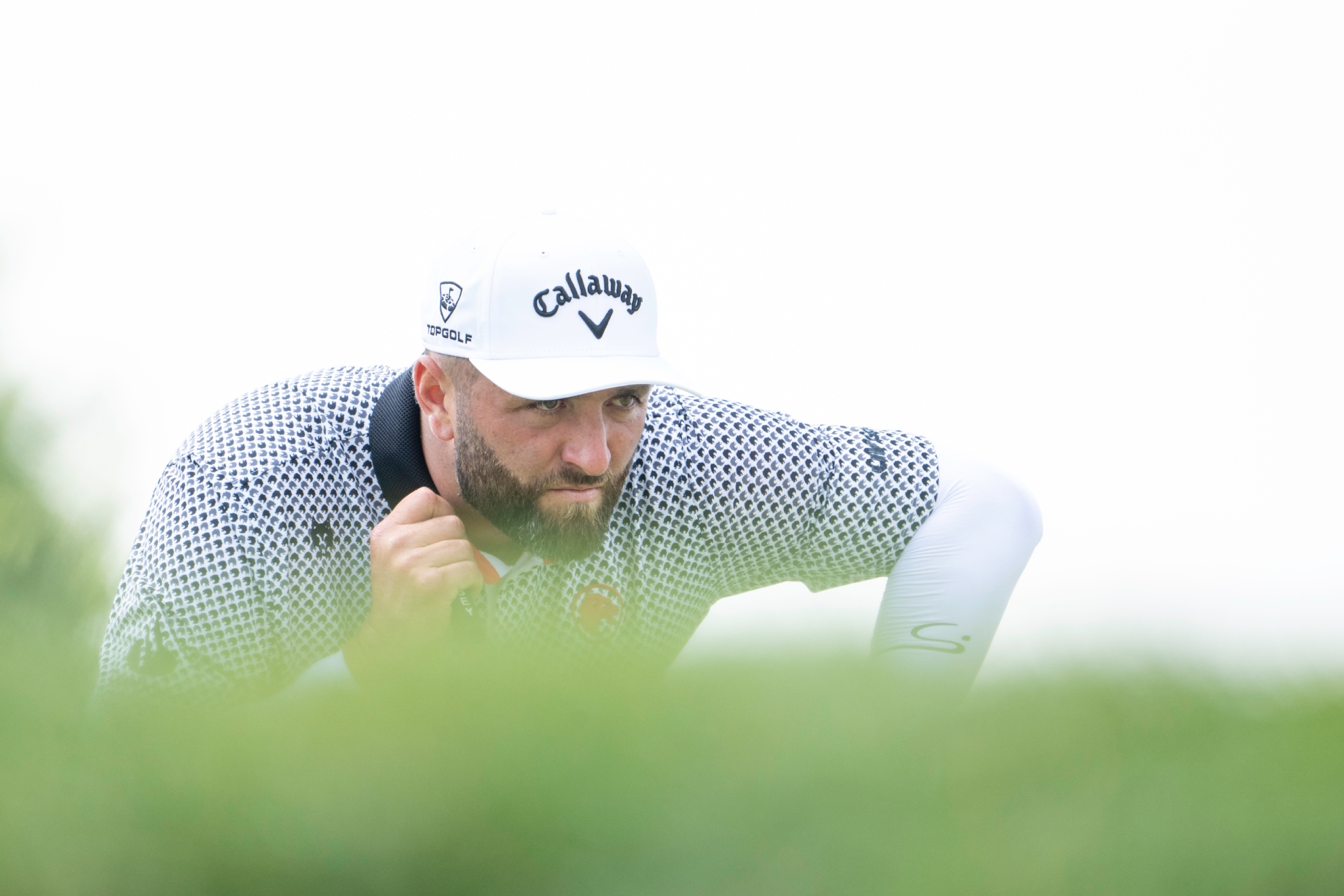 Sebastián Muñoz, con ¡14 birdies!, le pone el anillo en chino a Jon Rahm