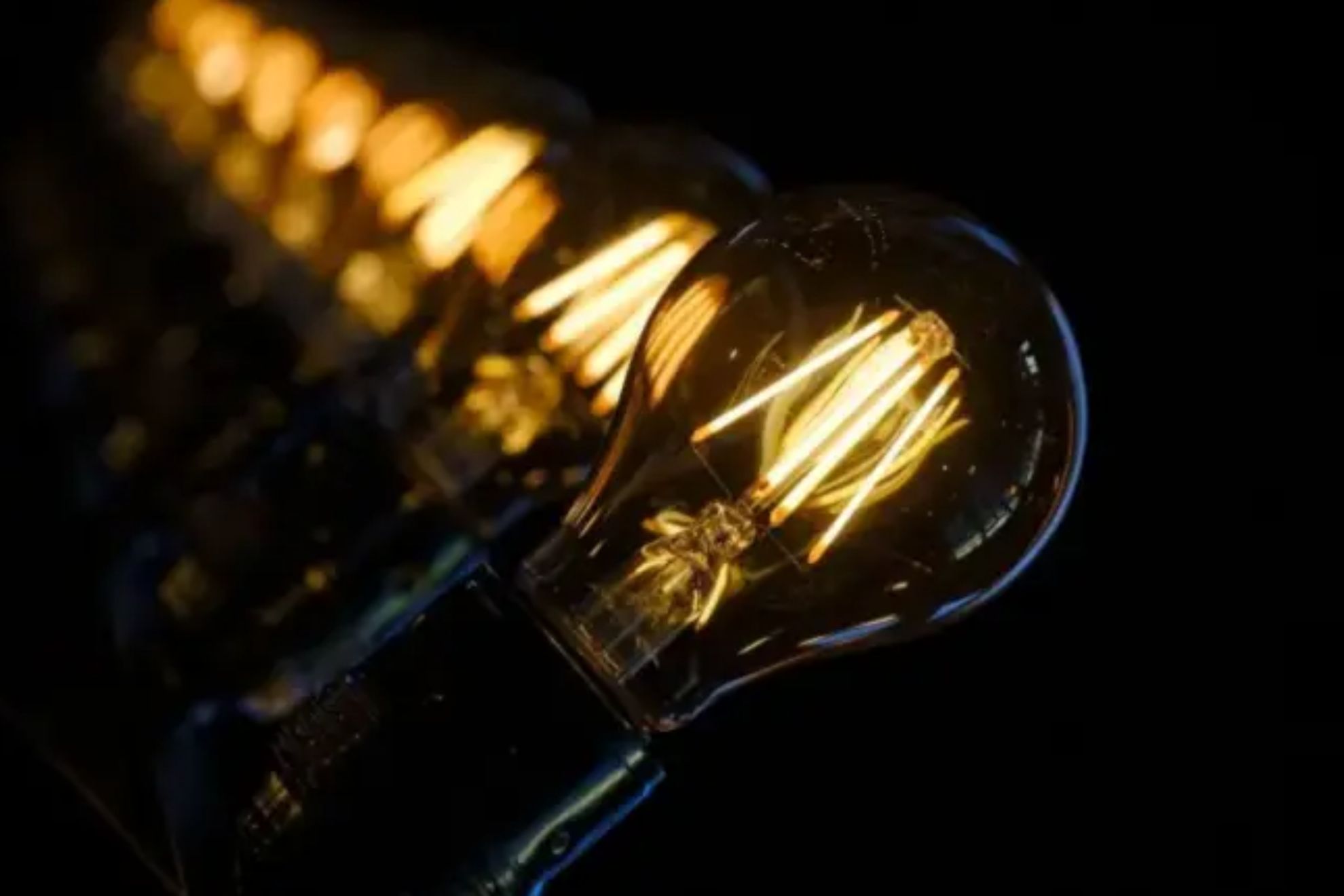 Precio de la luz por horas, hoy 24 de agosto: cuándo es más cara y más ...
