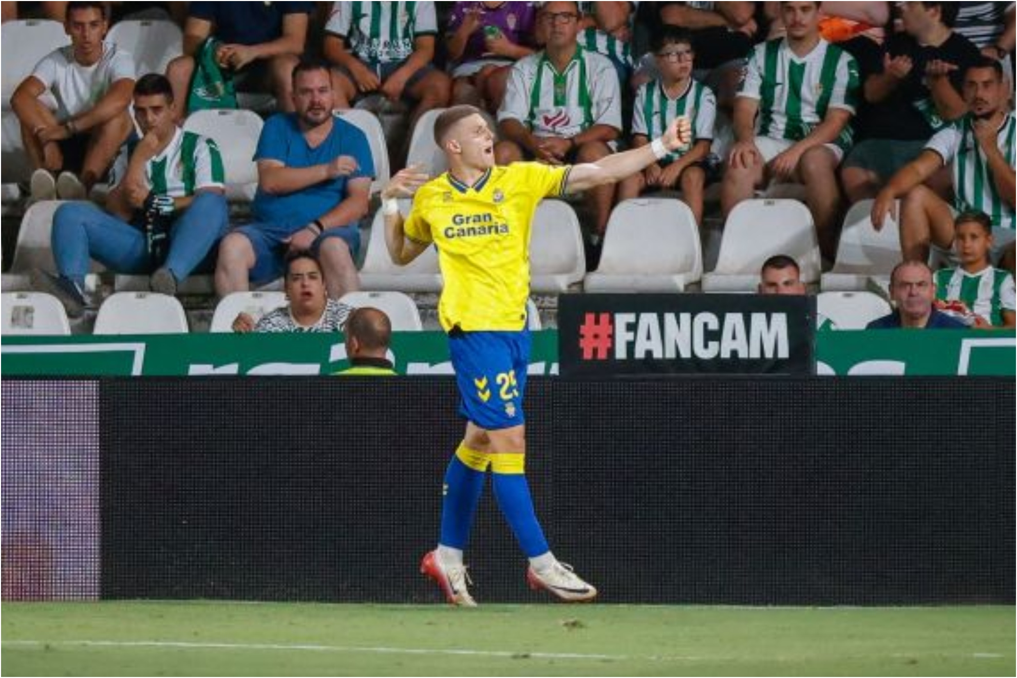 Lukovic cae de pie en Las Palmas