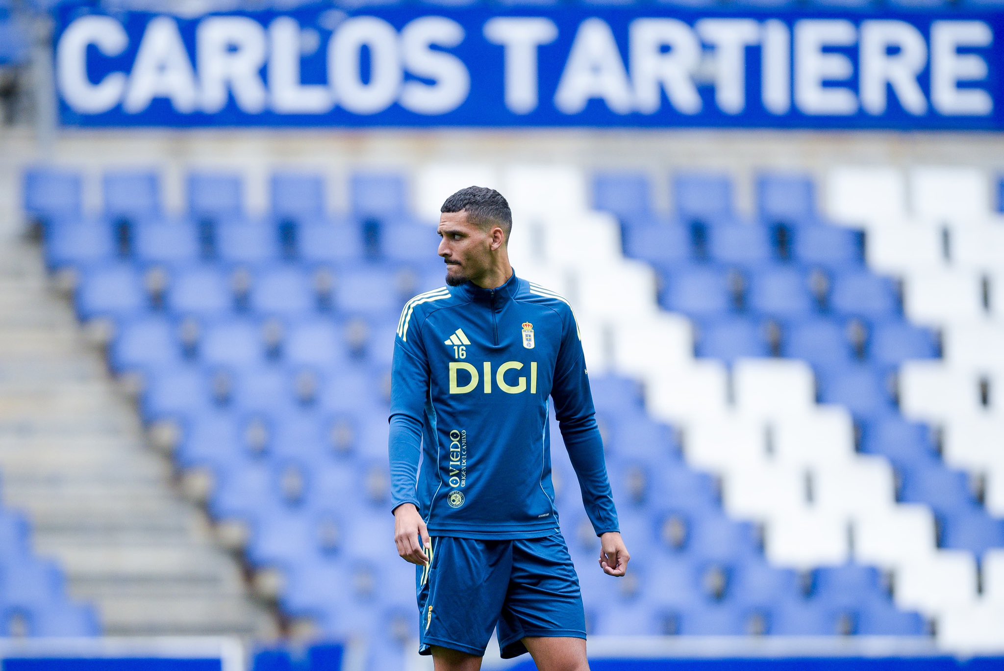 David Carmo se sintió indispuesto y David Calvo le sustituyó en el once ...