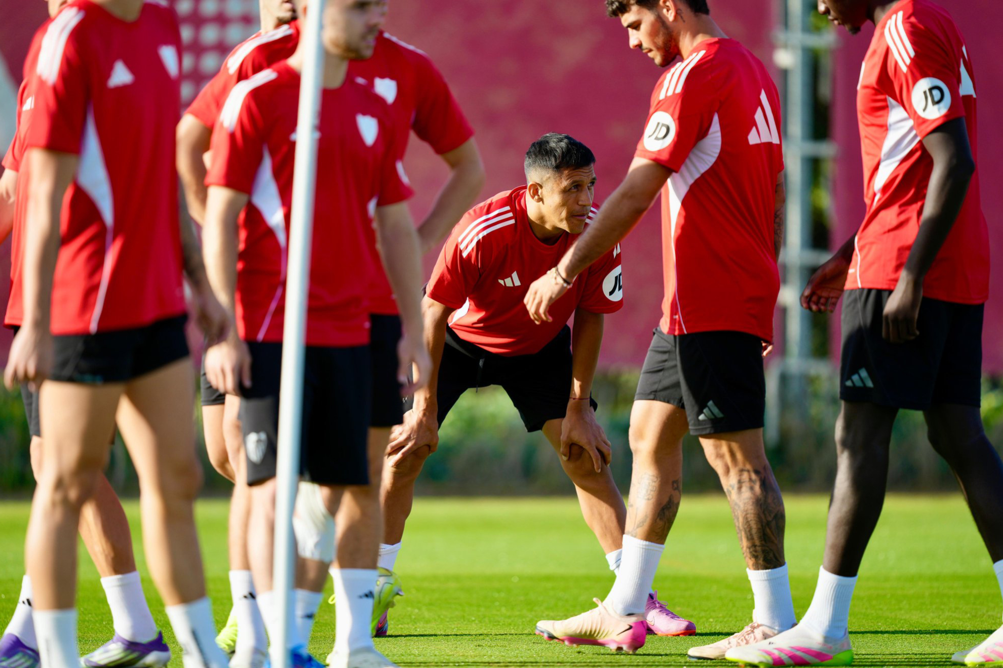 Muchas caras nuevas en la lista del Sevilla para el partido frente al Elche