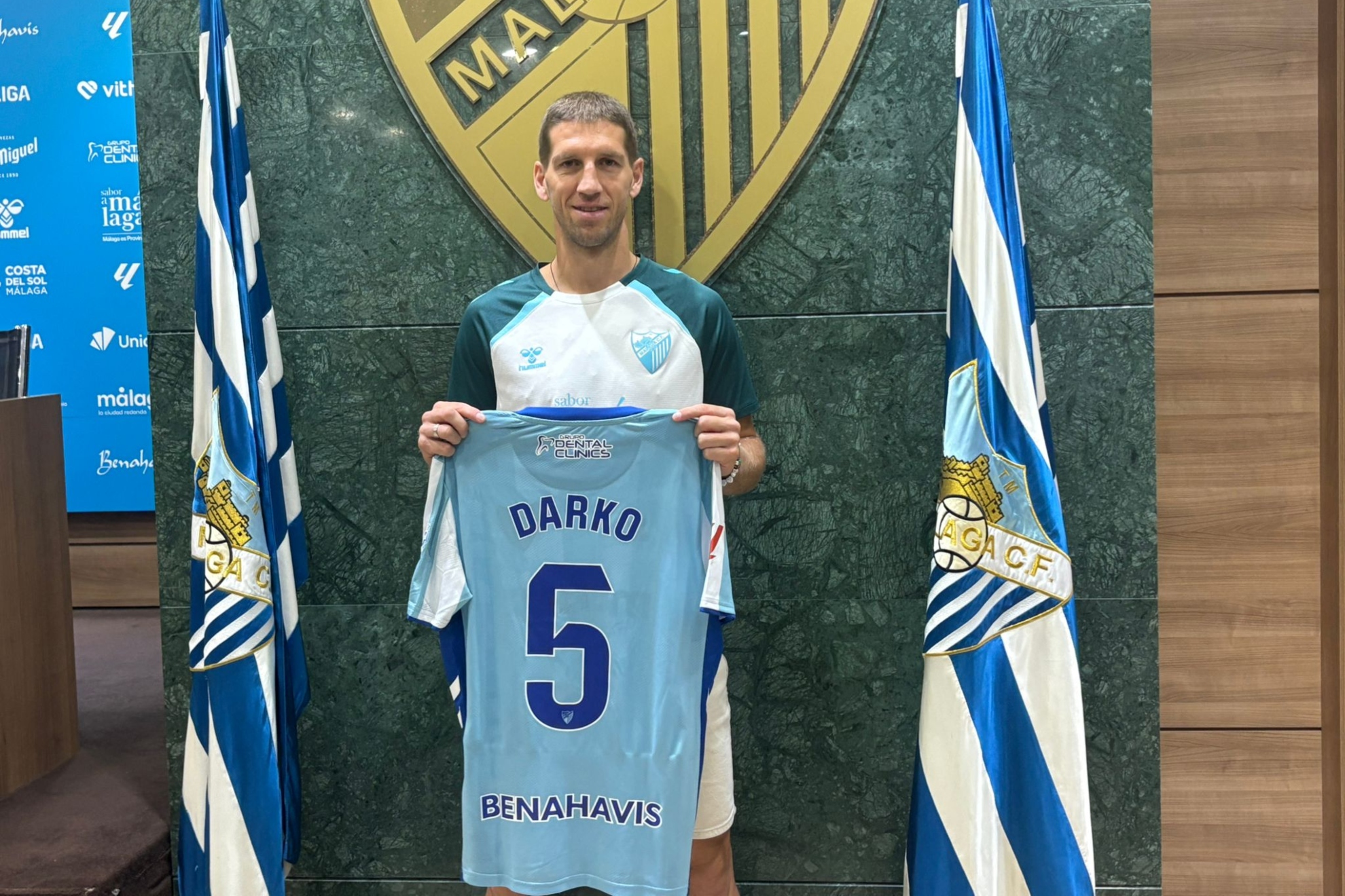 El Málaga cierra el fichaje de Brasanac por una temporada