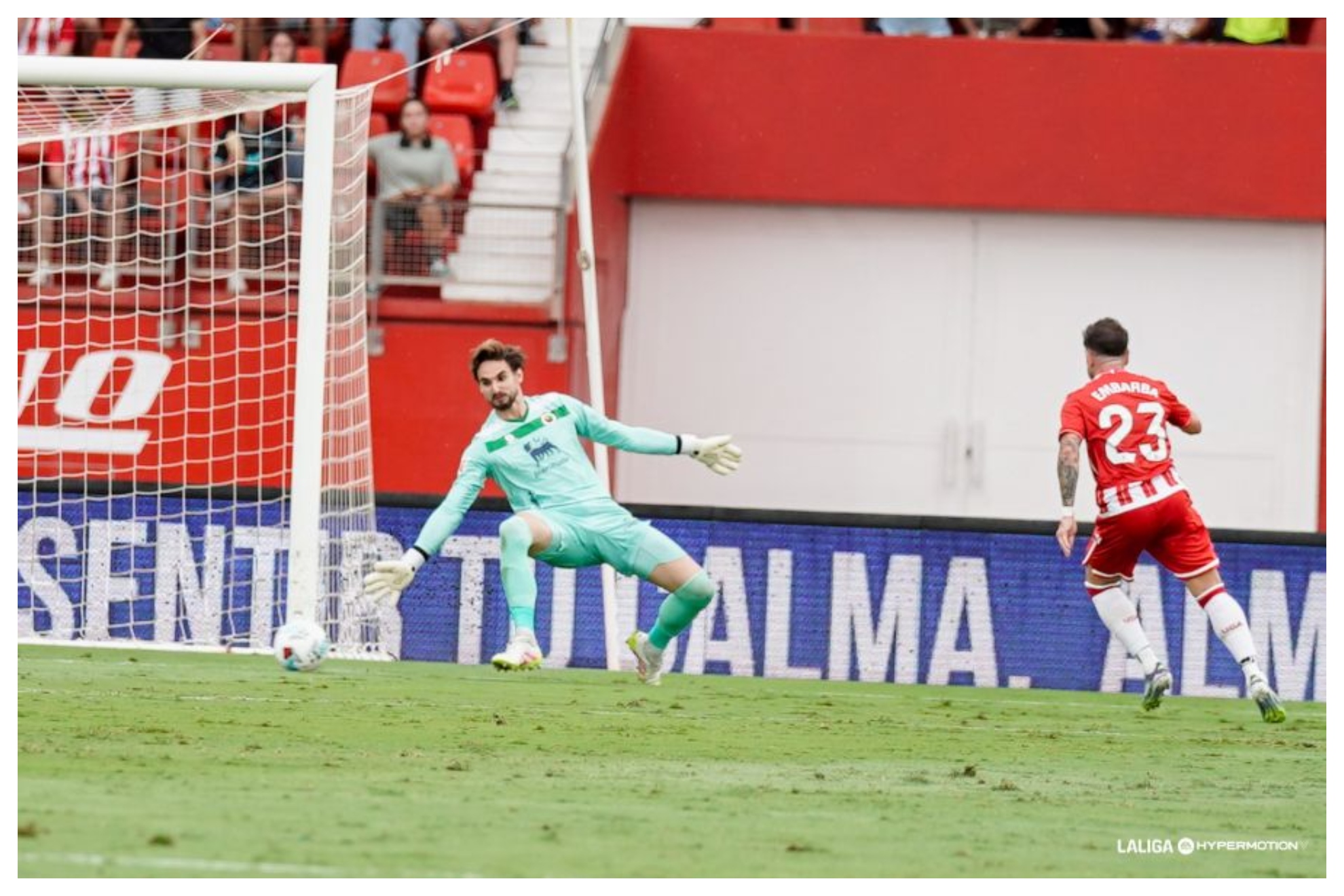 Adrián Embarba, el líder del Almería que quiere volver a Primera ...