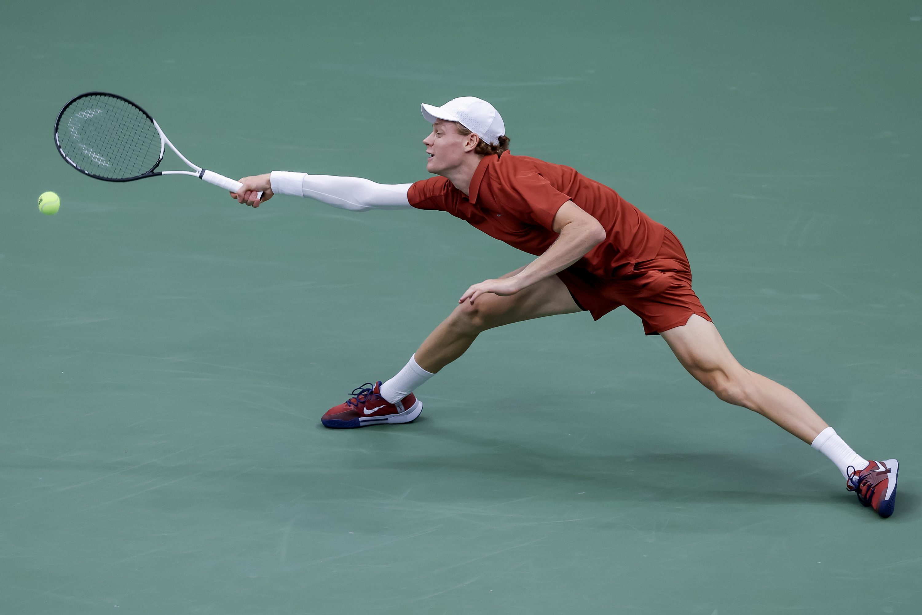 Alcaraz desnuda a Sinner y le quita la corona de Nueva York y el número 1