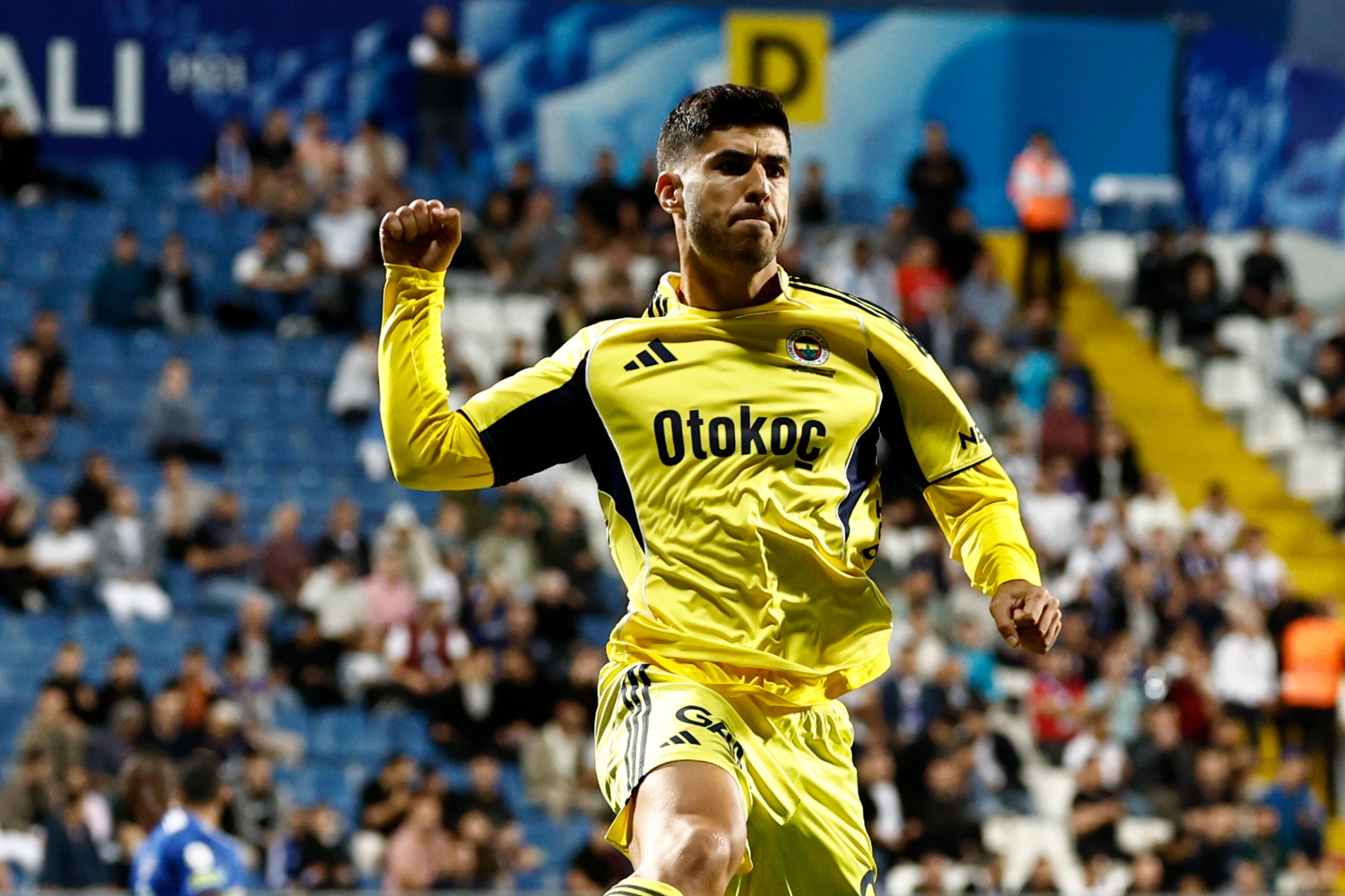 Marco Asensio debuta como goleador con el Fenerbahçe
