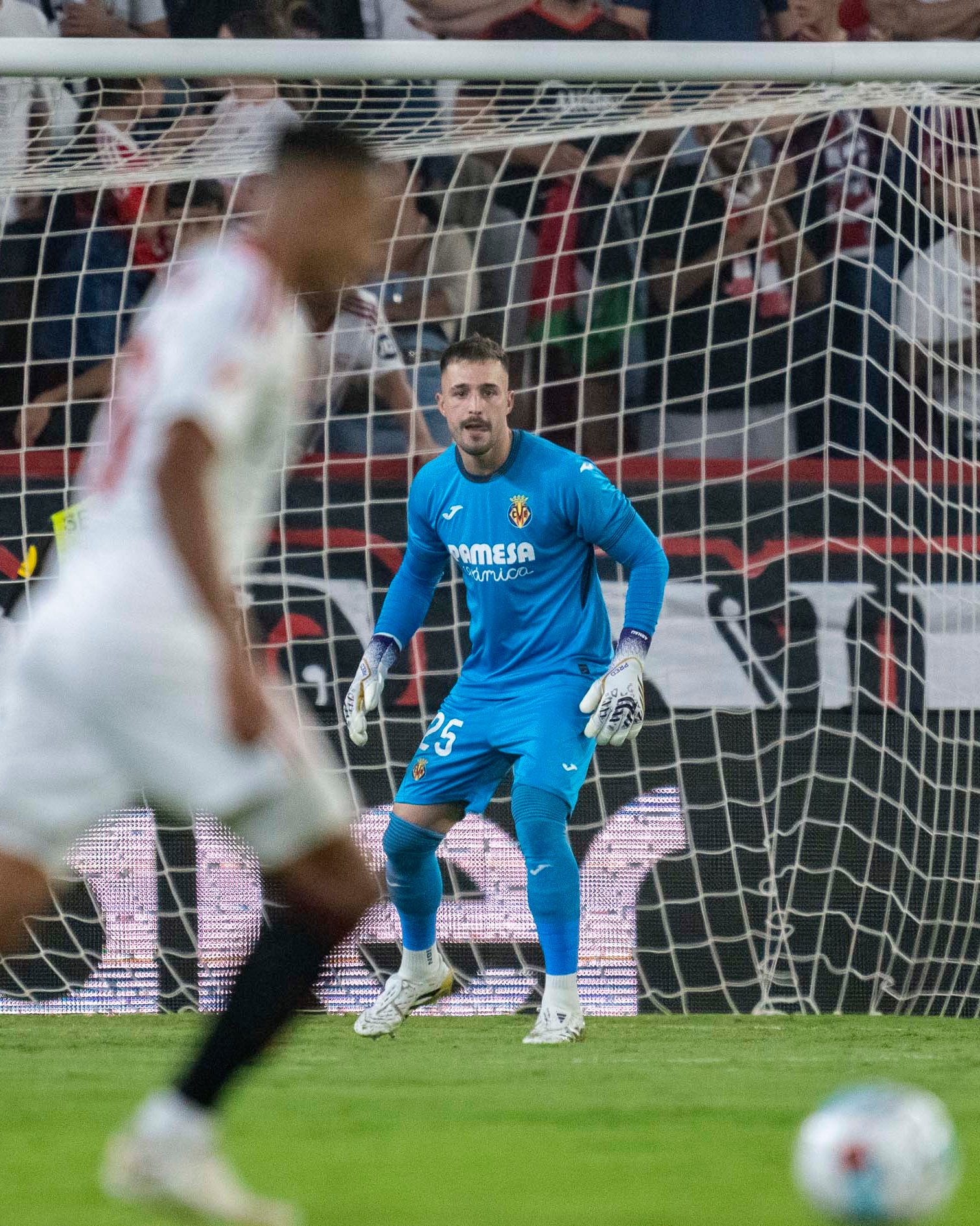 Arnau Tenas debuta con el Villarreal...y en Primera