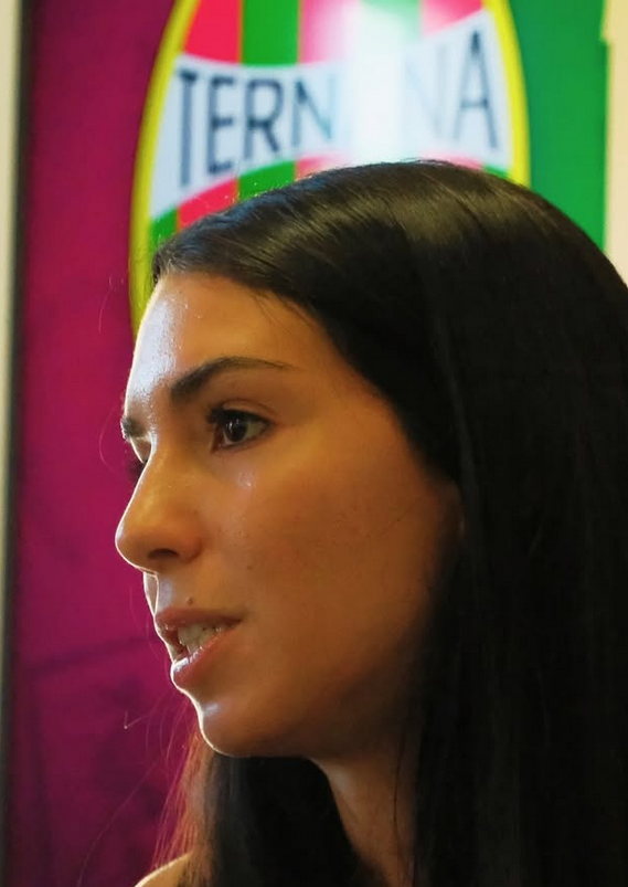 Un millonario compra un club de fútbol y nombra a su hija presidenta ...