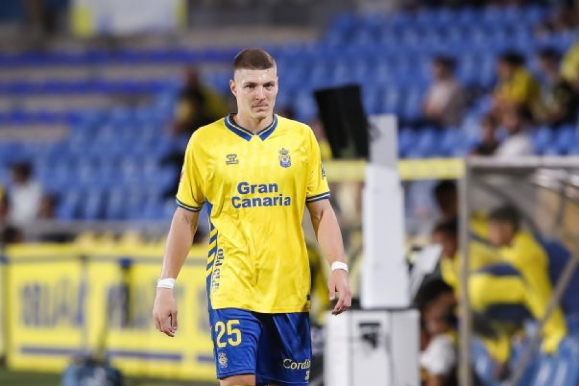Incredulidad en Las Palmas por la expulsión de Lukovic