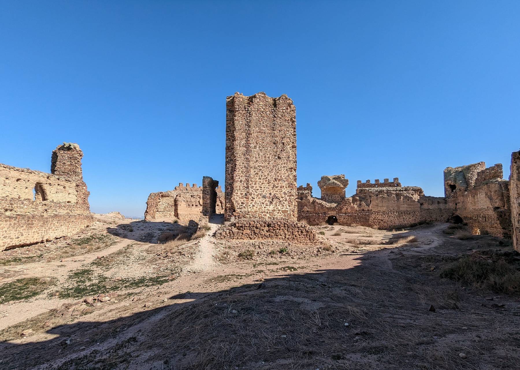 Aquí encerraron al hijo bastardo de un rey: el majestuoso castillo de ...