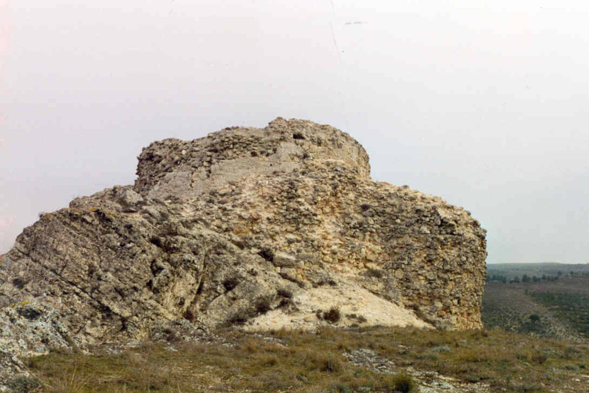 El castillo en ruinas de Cuenca que es un monumento medieval de enorme ...