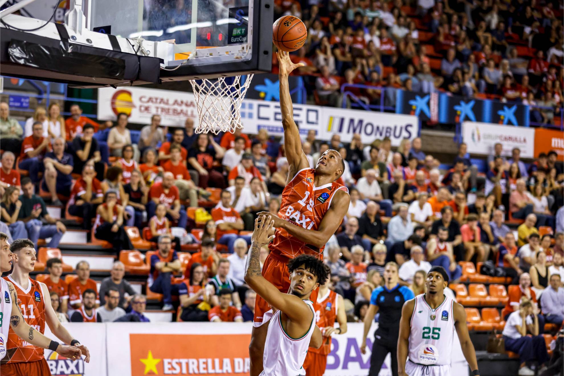 El BAXI Manresa suma el primer triunfo oficial de la temporada