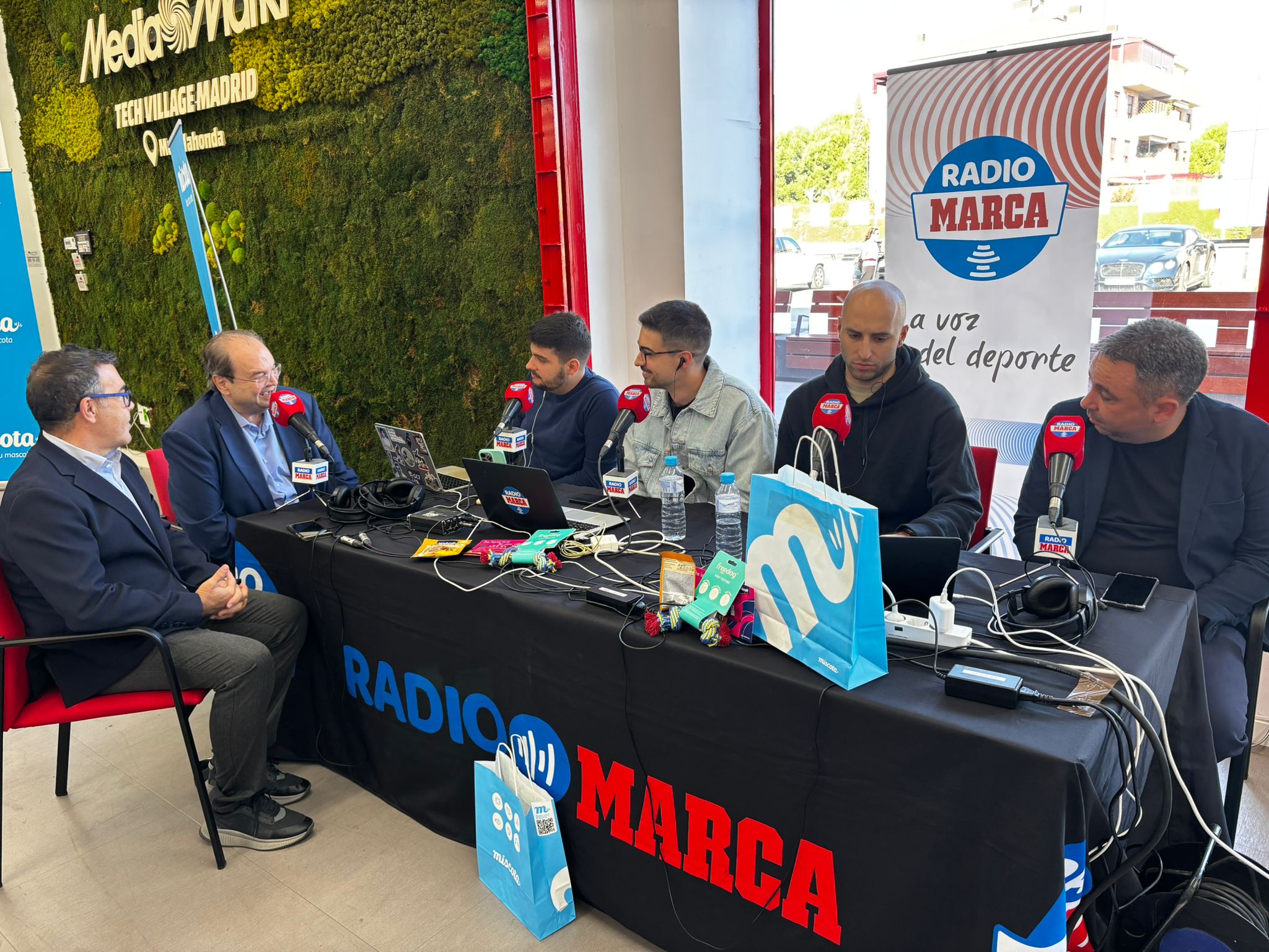 Miscota abre sus puertas a La Pizarra de Quintana