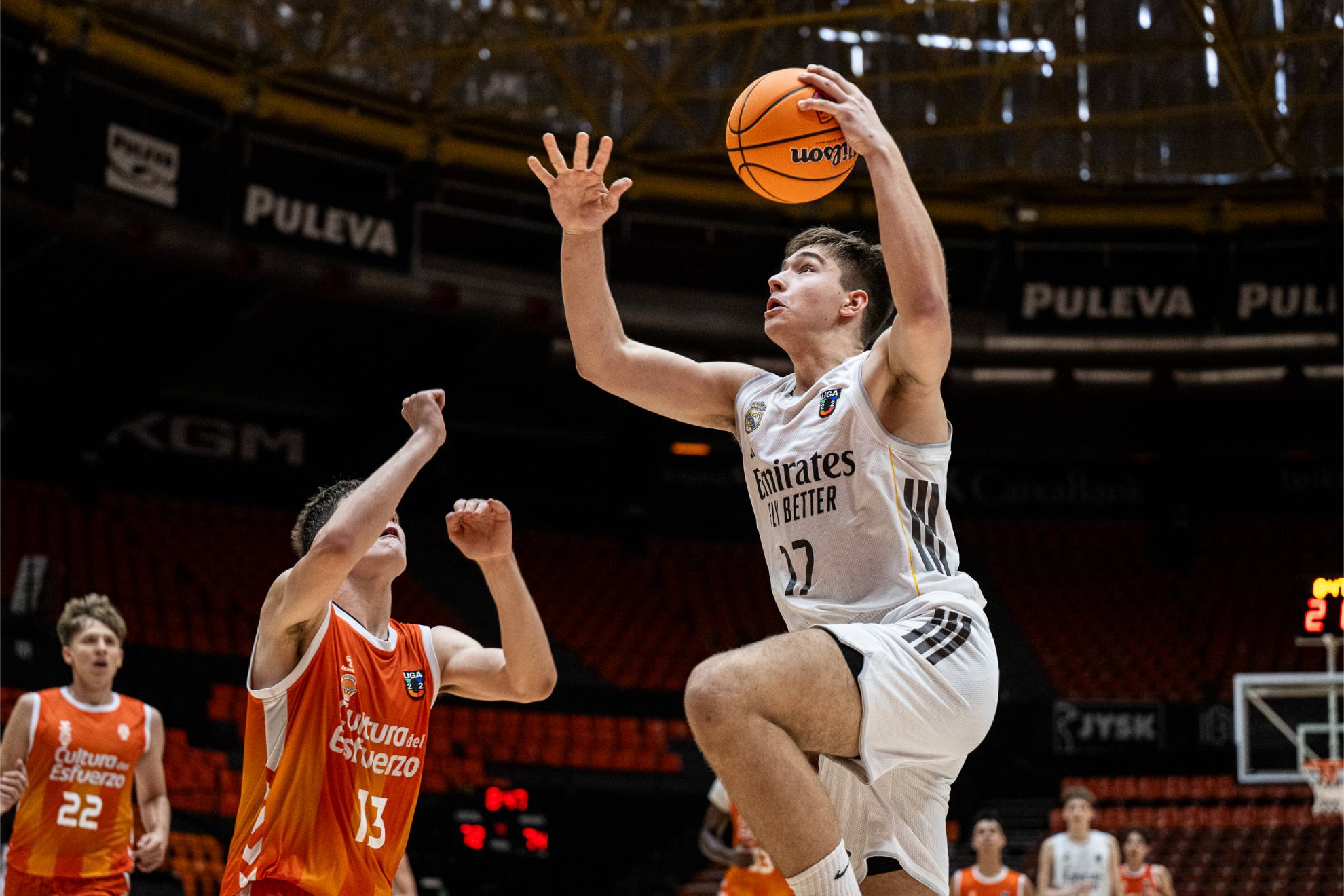 Teledeporte emitirá hoy el primer Clásico de la Liga U22 entre ...