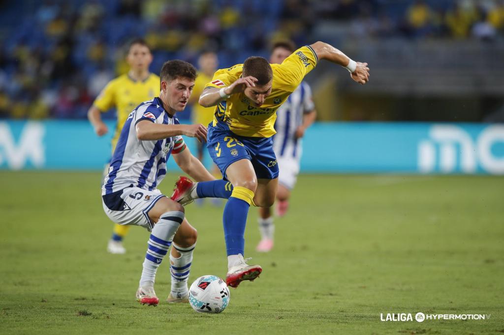 Los árbitros le toman la matrícula a Luković