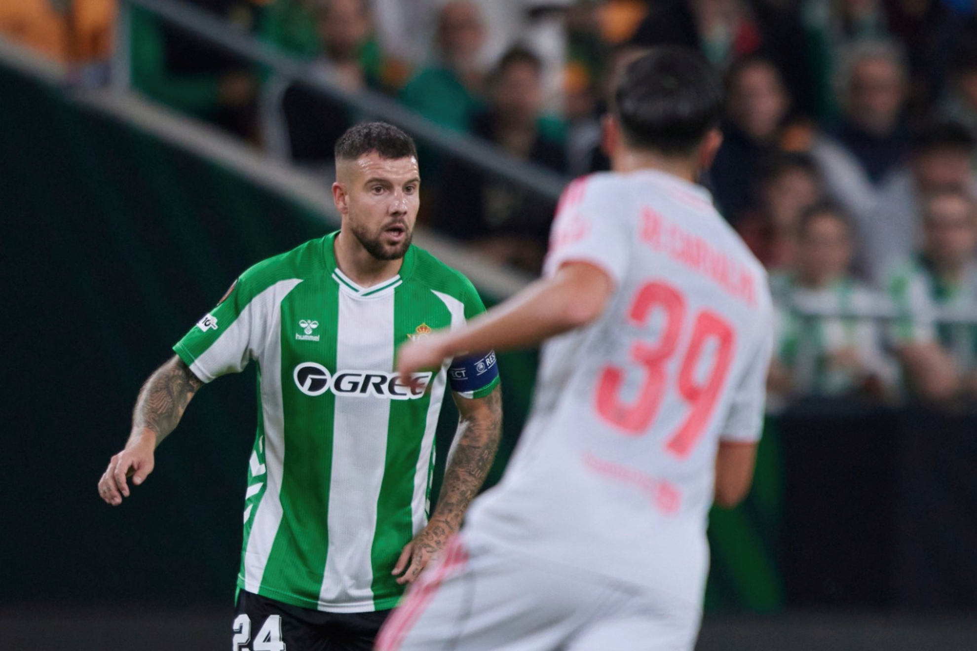 Aitor Ruibal entra en la historia europea del Betis