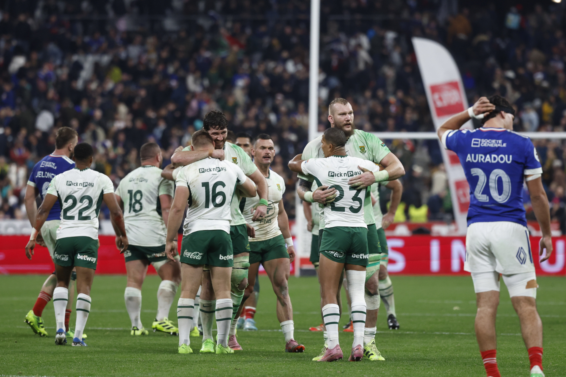 Sudáfrica vuelve a ganar en París e Italia sube otro escalón ante Australia