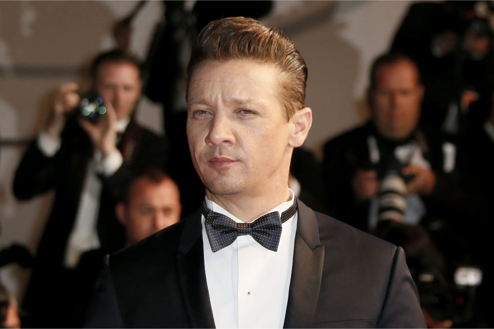 Jeremy Renner responde a las acusaciones de violencia doméstica por parte de su ex Yi Zhou ...
