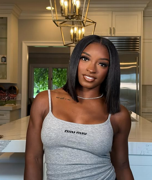 Simone Biles desvela por qué decidió operarse los pechos: "No es que no ...