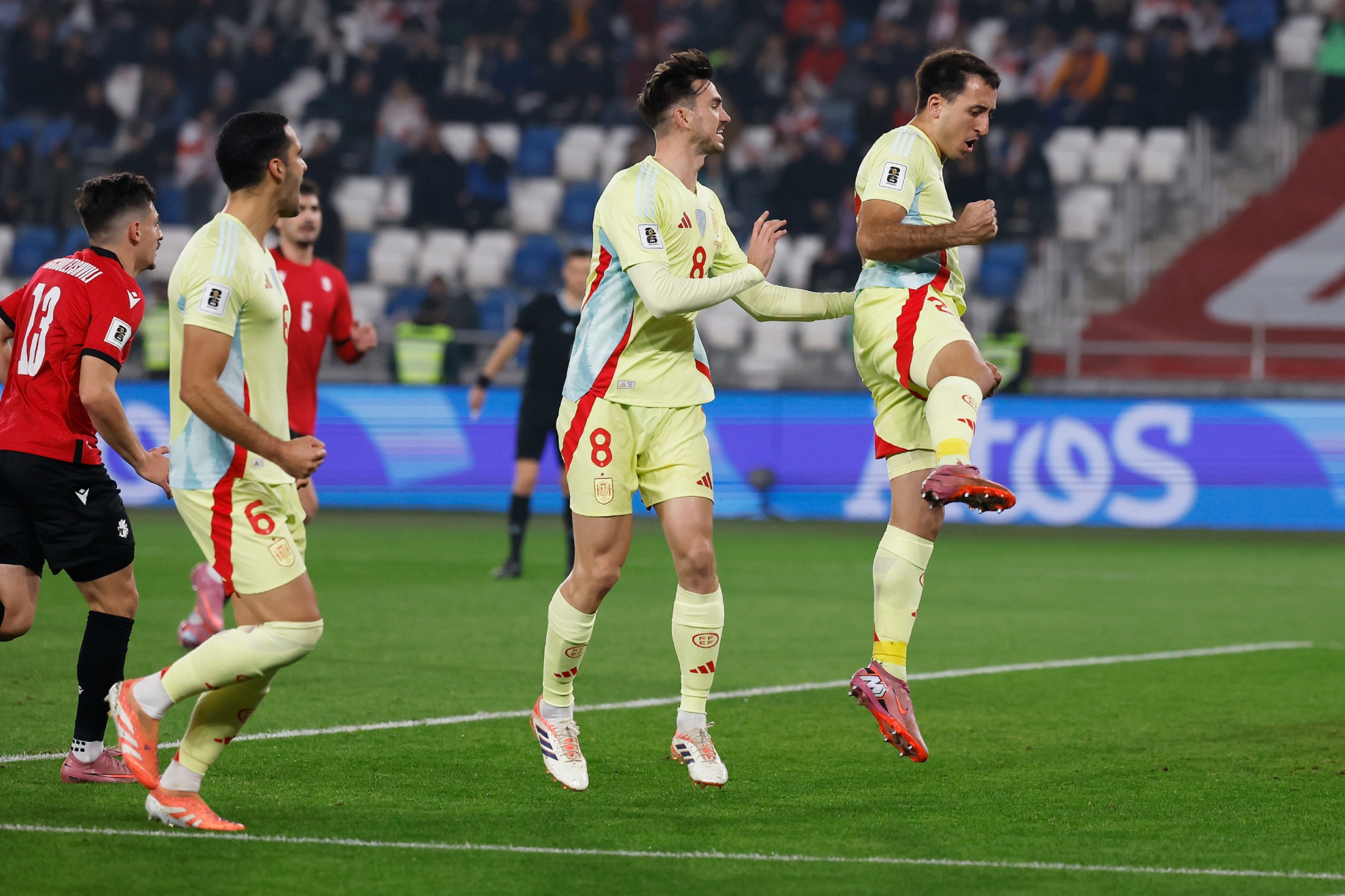 España viaja en clase VIP