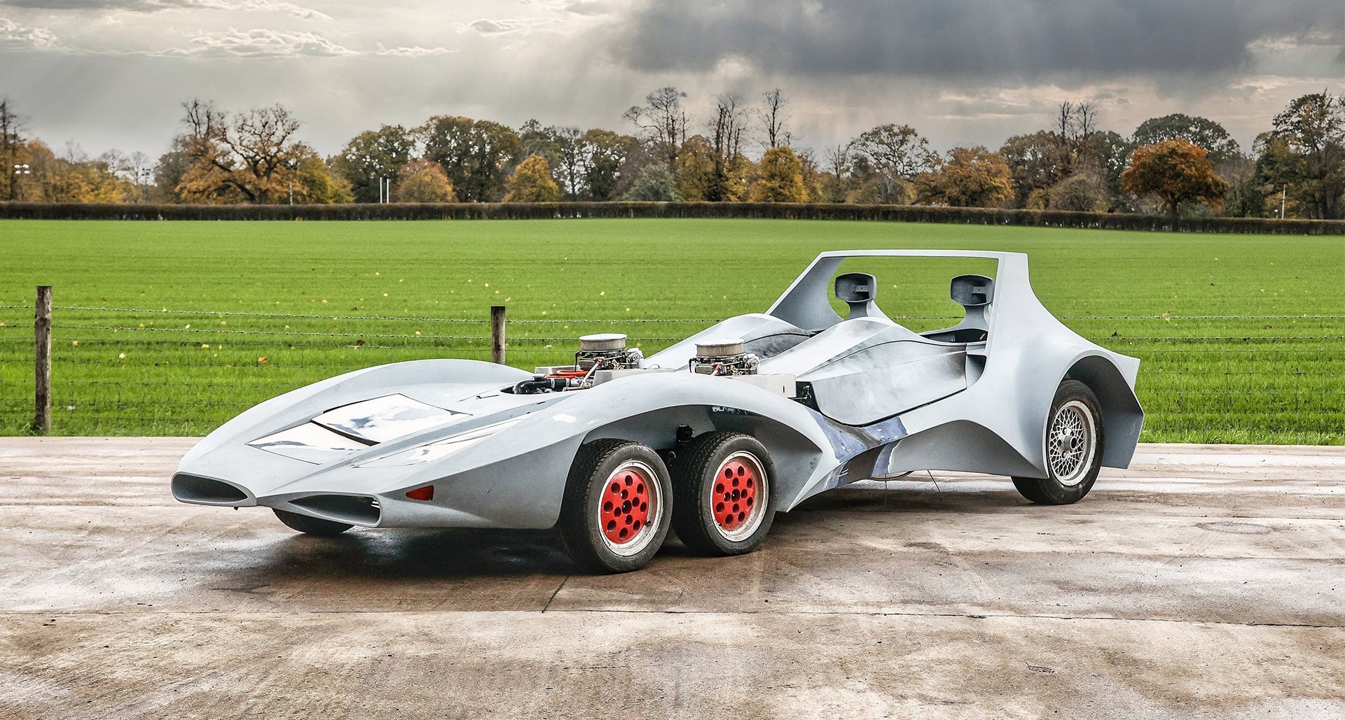 Dos motores V8, seis ruedas... así es el Sonic, uno de los coches más ...