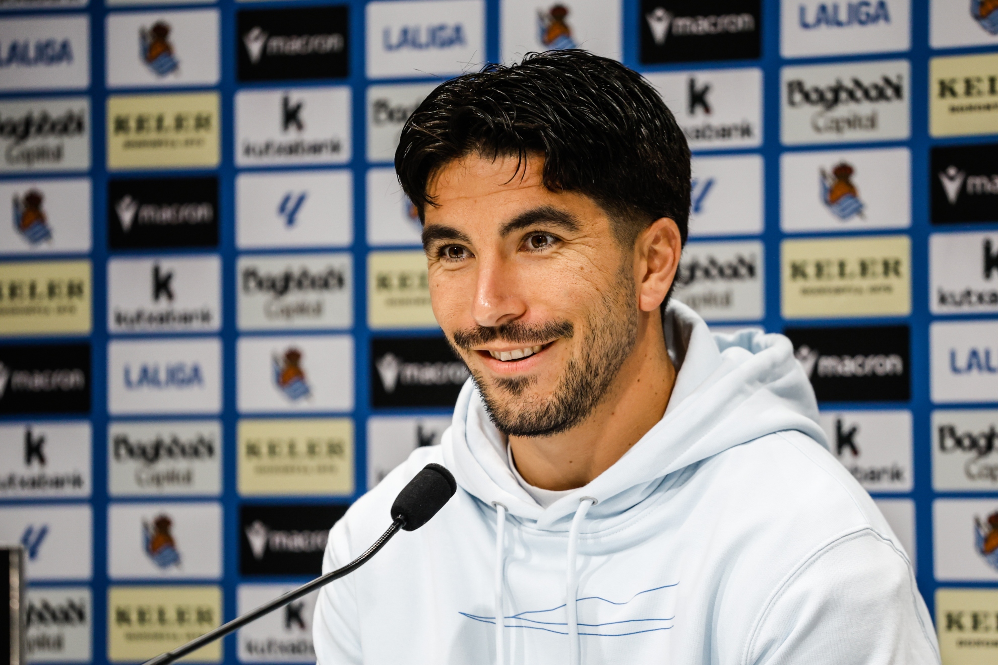 Carlos Soler: "Dadme tiempo, es 19 de noviembre y apenas he enlazado ...